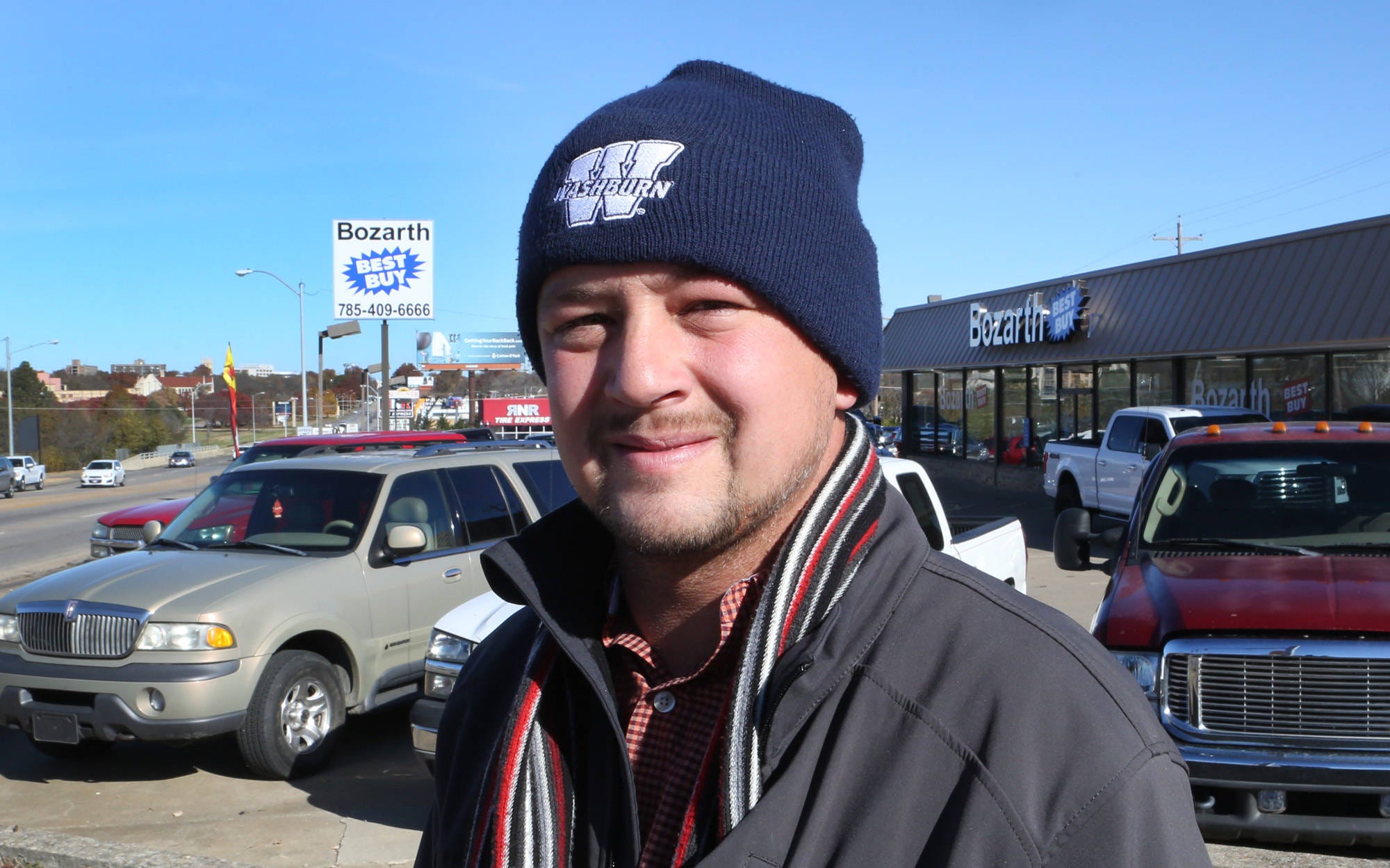 Two Bozarth car dealerships, different businesses