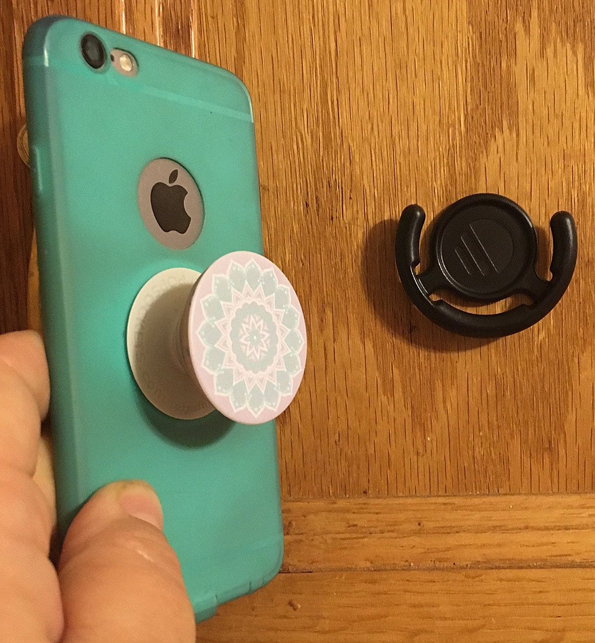 PopSockets, mounts improve quality of cook's life