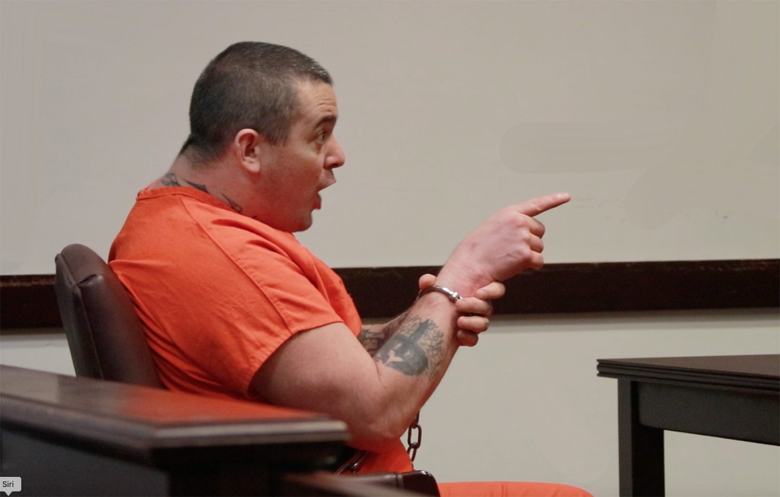 Man who threatened judge gets 20 years amid more curses, screams