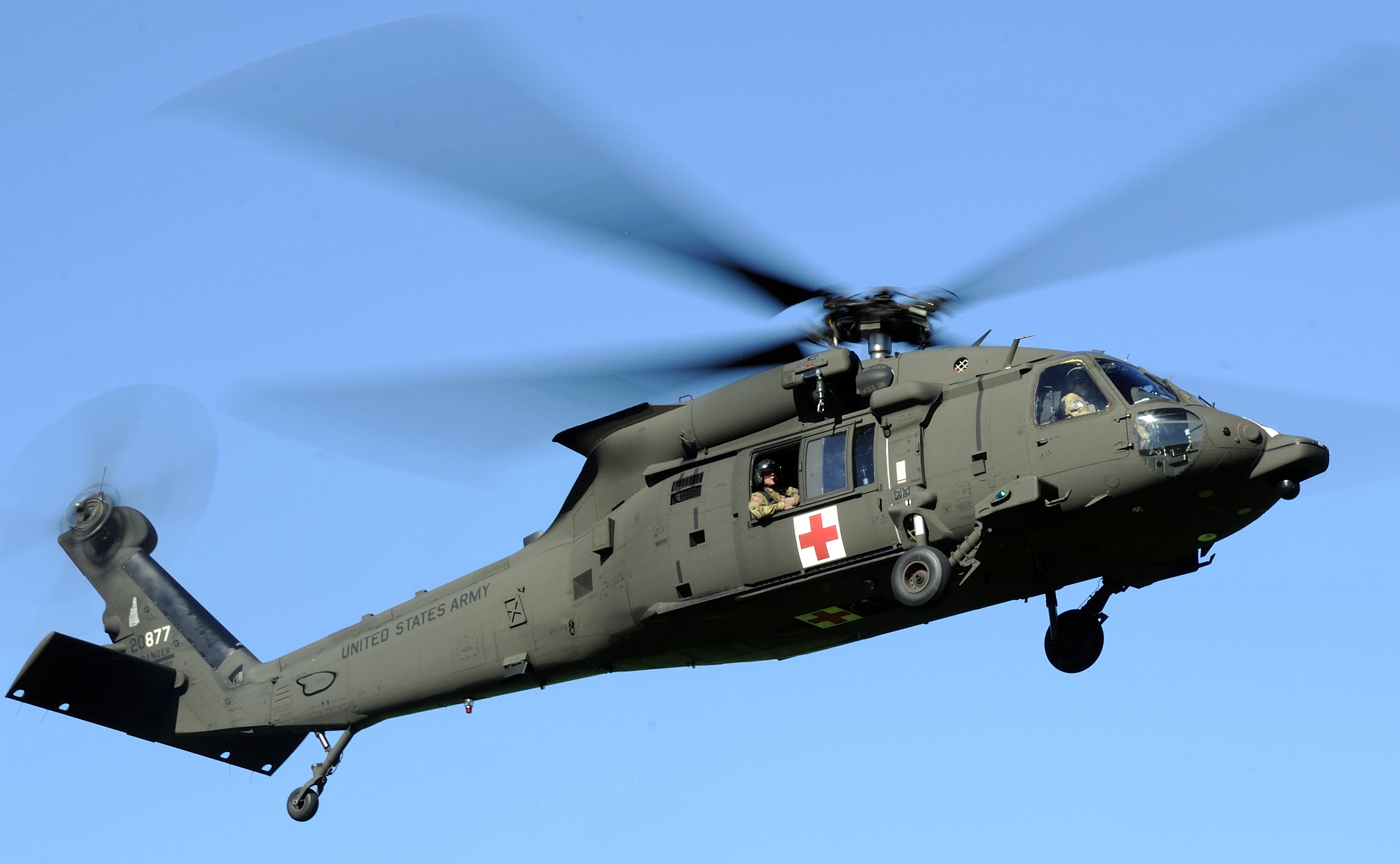 Black Hawk Helicopters Can Now Launch Drones From Midair | atelier-yuwa ...