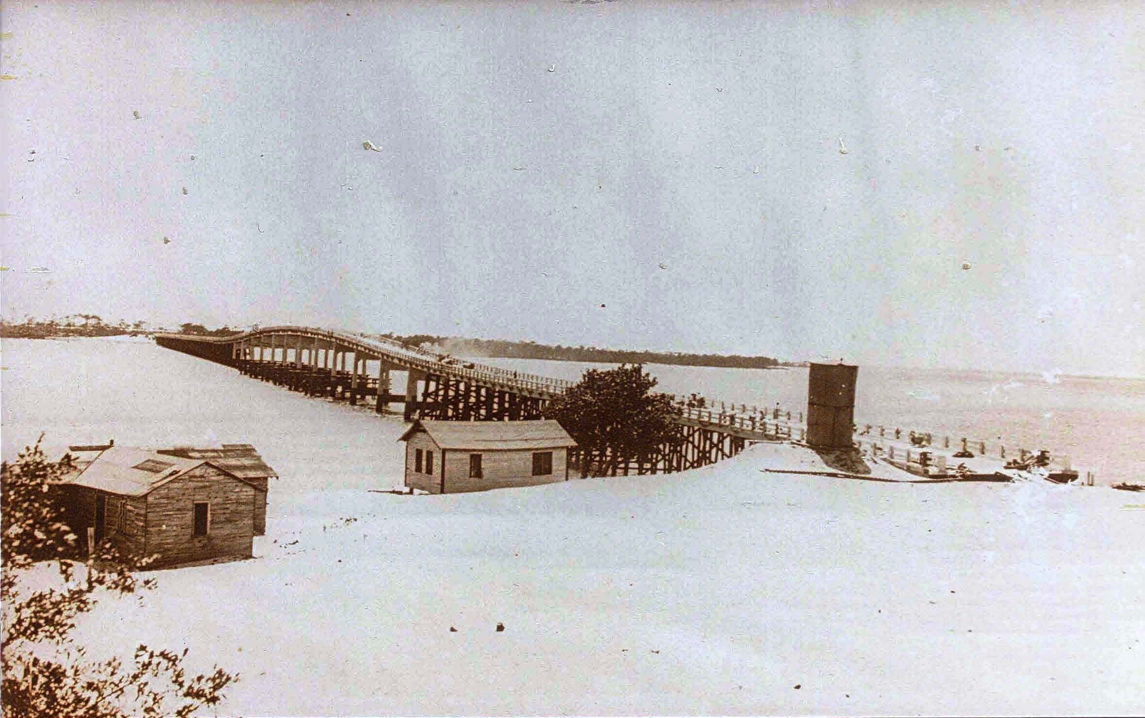 When was the first Destin bridge built?