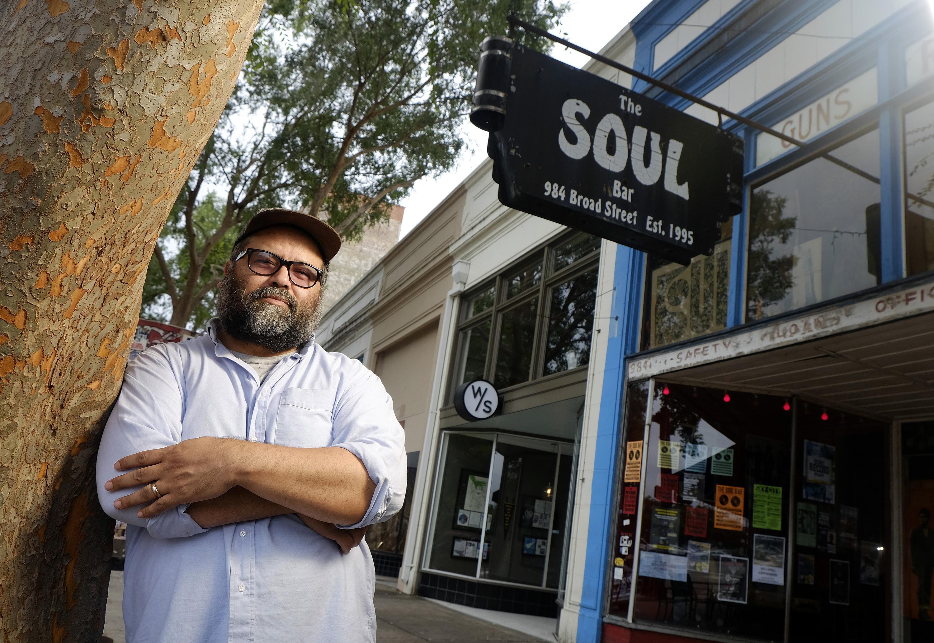 Scuttlebiz: Soul Bar building yanked off the market
