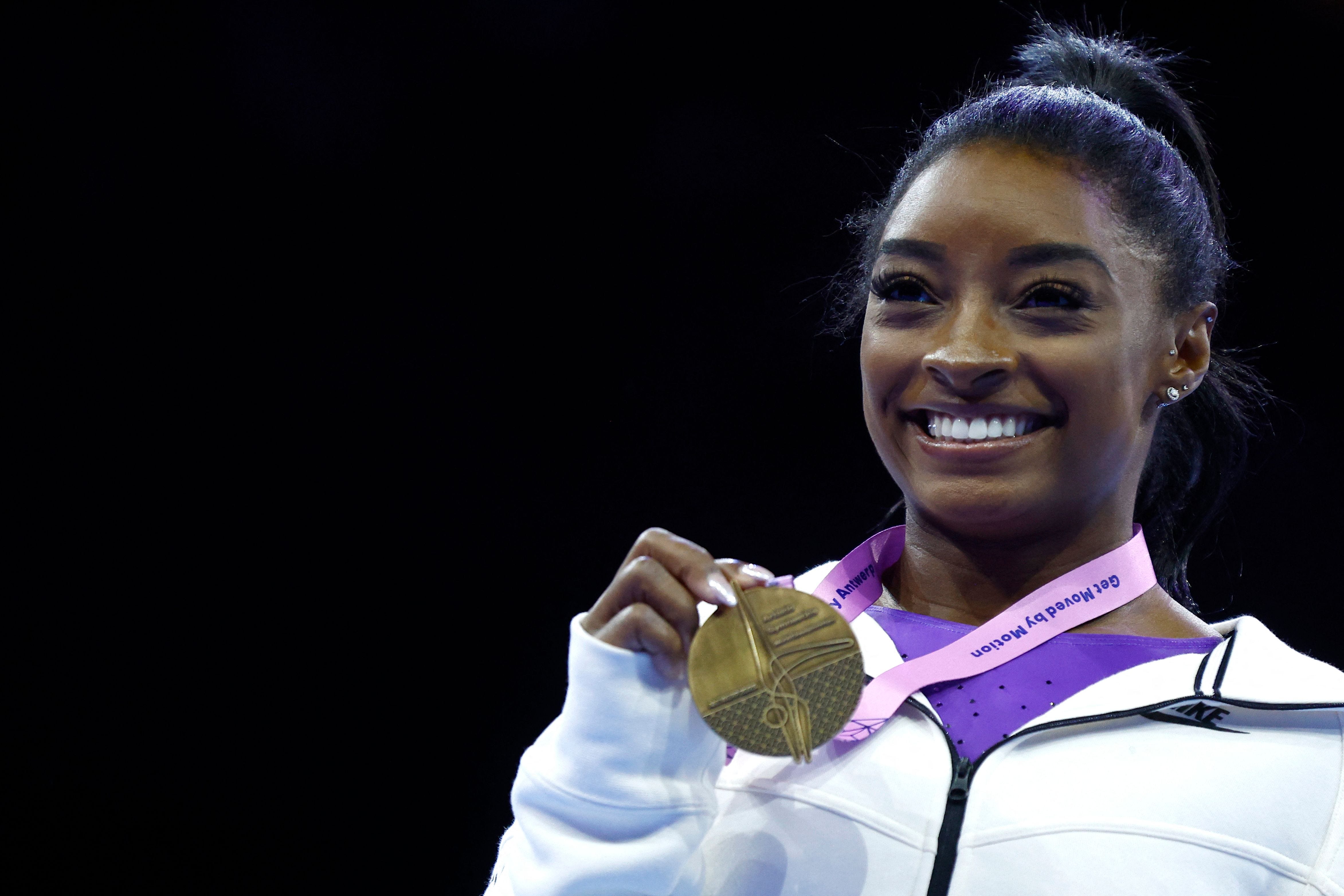 Simone Biles bei den Turn-Weltmeisterschaften: Gold am Balken und am Boden