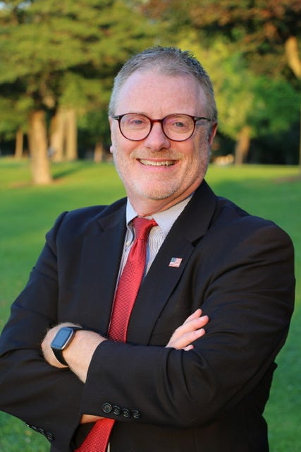 L'avocat de la ville de Neenah accusé d'agression sexuelle aux ...