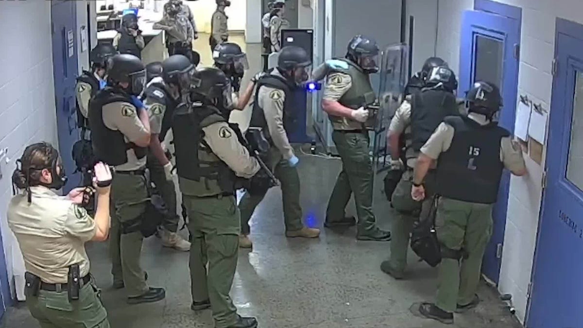 Video: California inmate died when 10 sheriff’s deputies raided cell