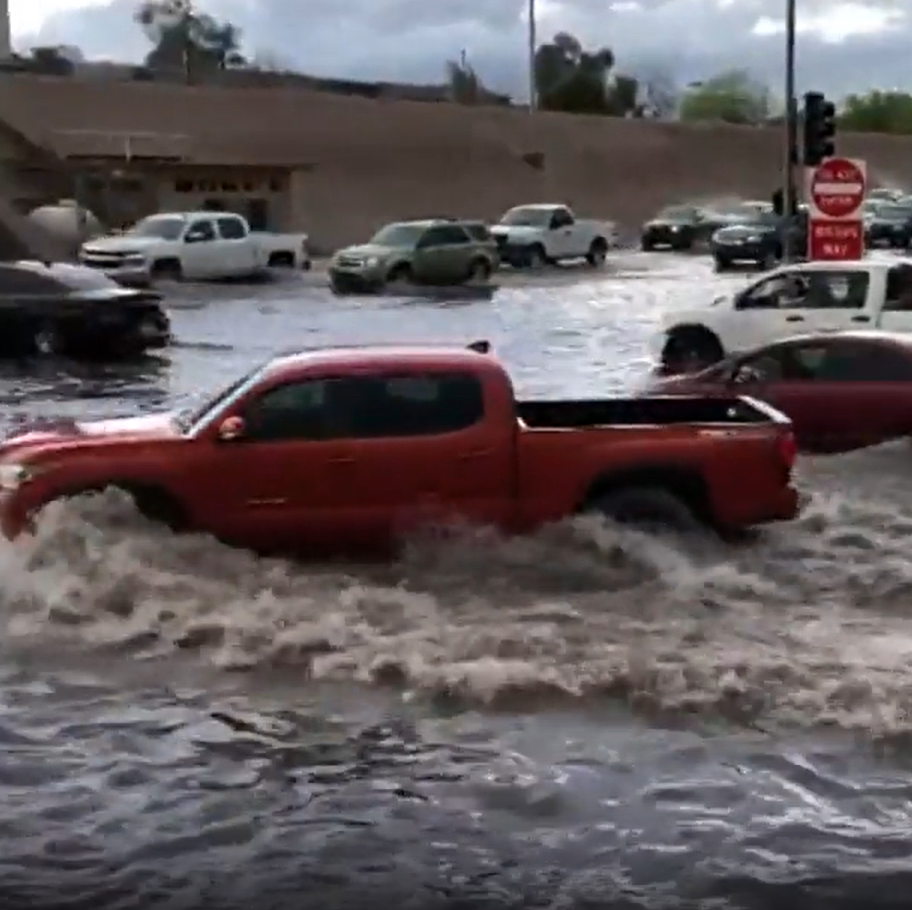 Arizona weather: See monsoon flooding in Phoenix, Flagstaff