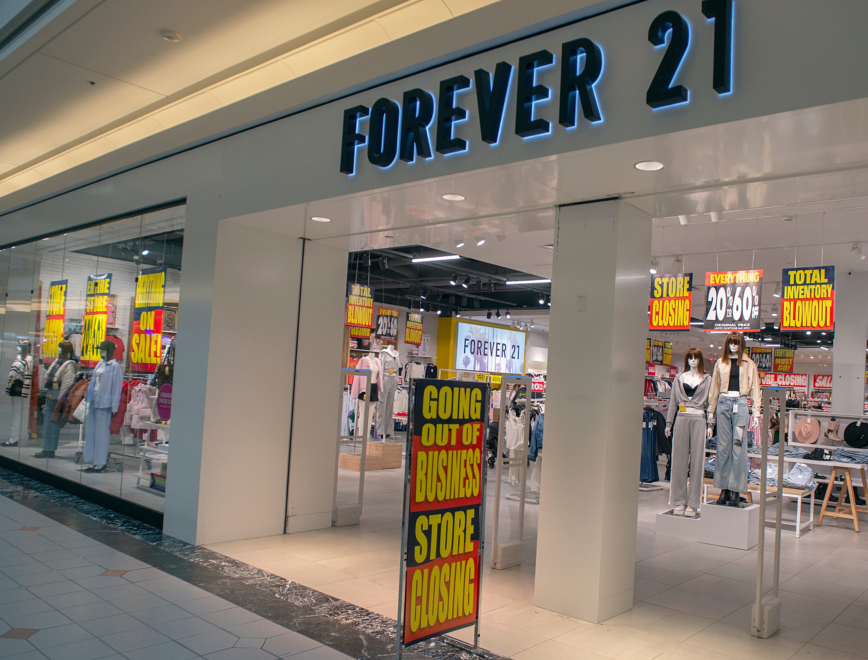Forever 21 files for bankruptcy again. When does the Sioux Falls store close?