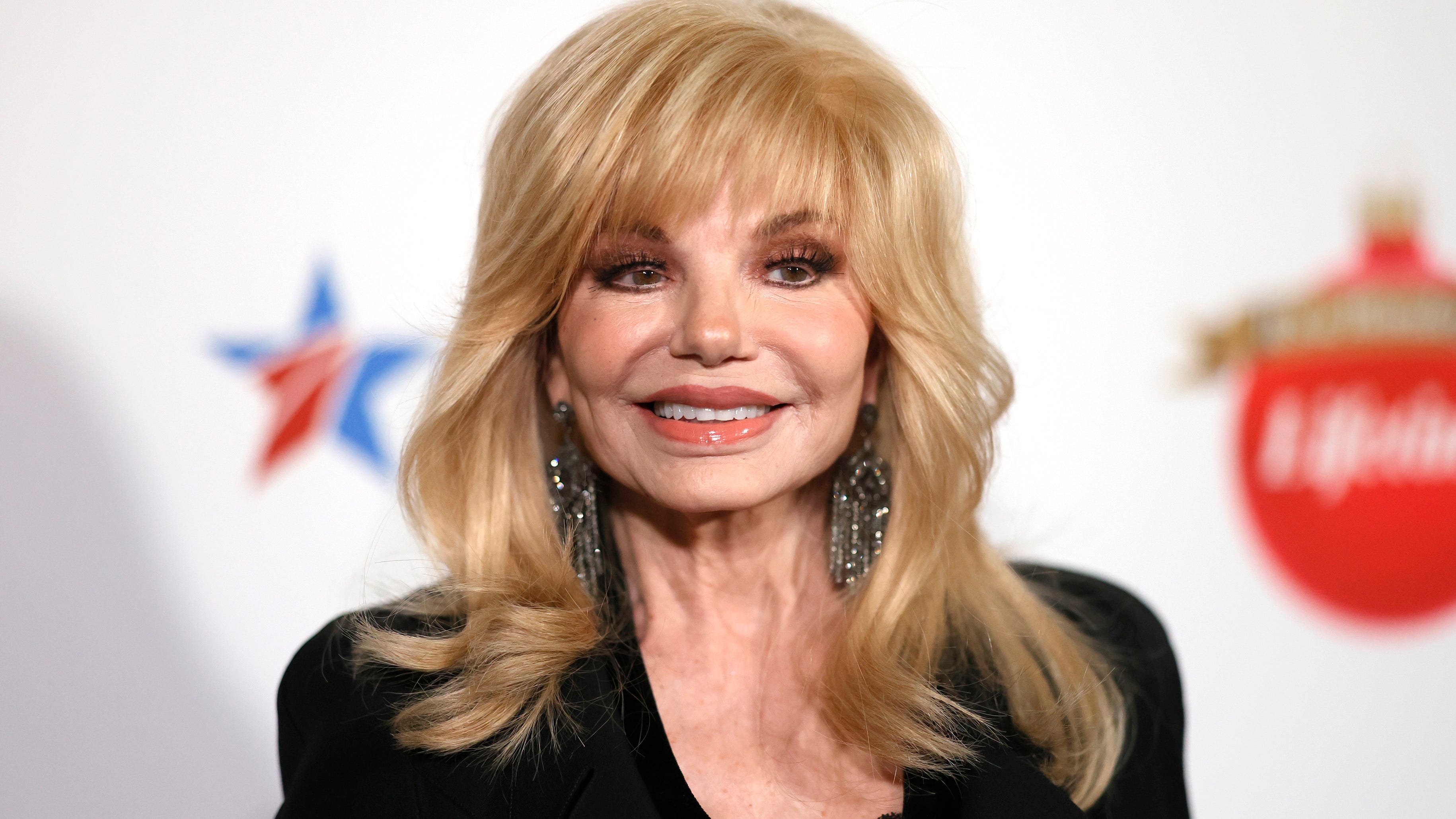 Loni Anderson, smart and sexy 'WKRP in Cincinnati' star, dies at 79