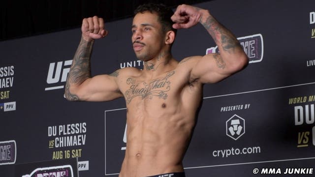 Carlos Prates Stats, Record & Fight History | MMA Junkie