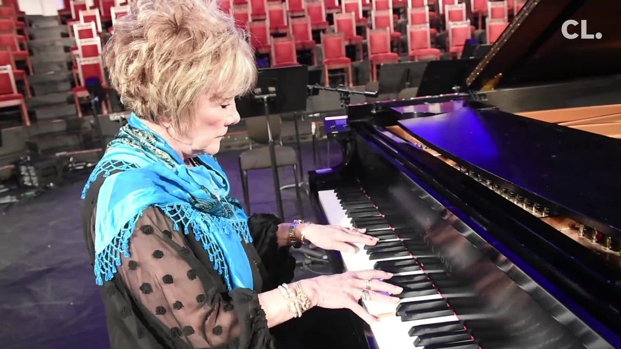 Jackson First Baptist Church pianist Eva Hart retires: nearly 50 years