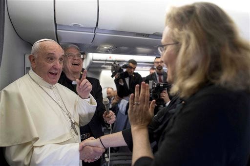 Flight crew chimes in on Pope Francis flight