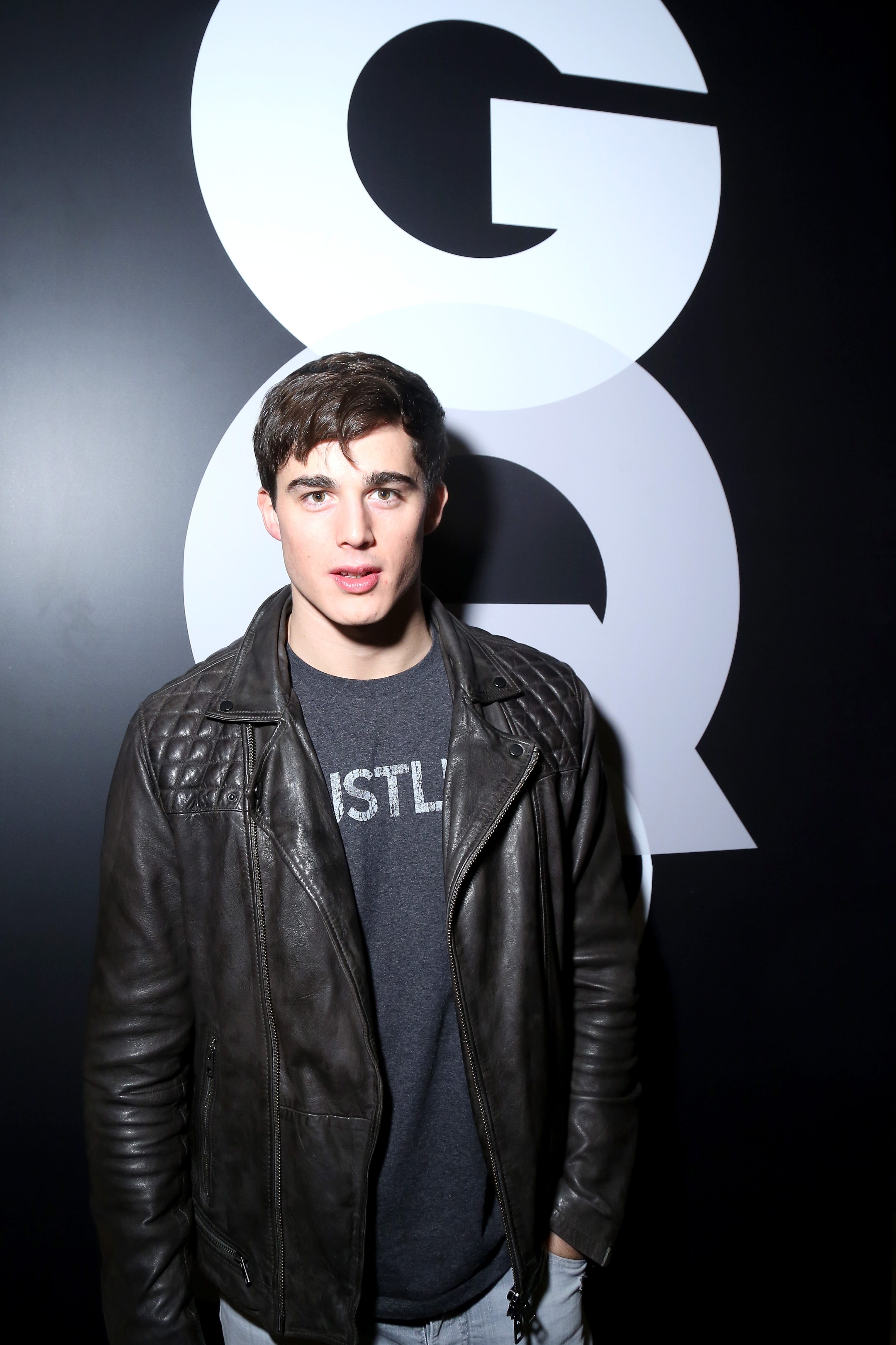 Hot math teacher scores Armani modeling deal | wkyc.com