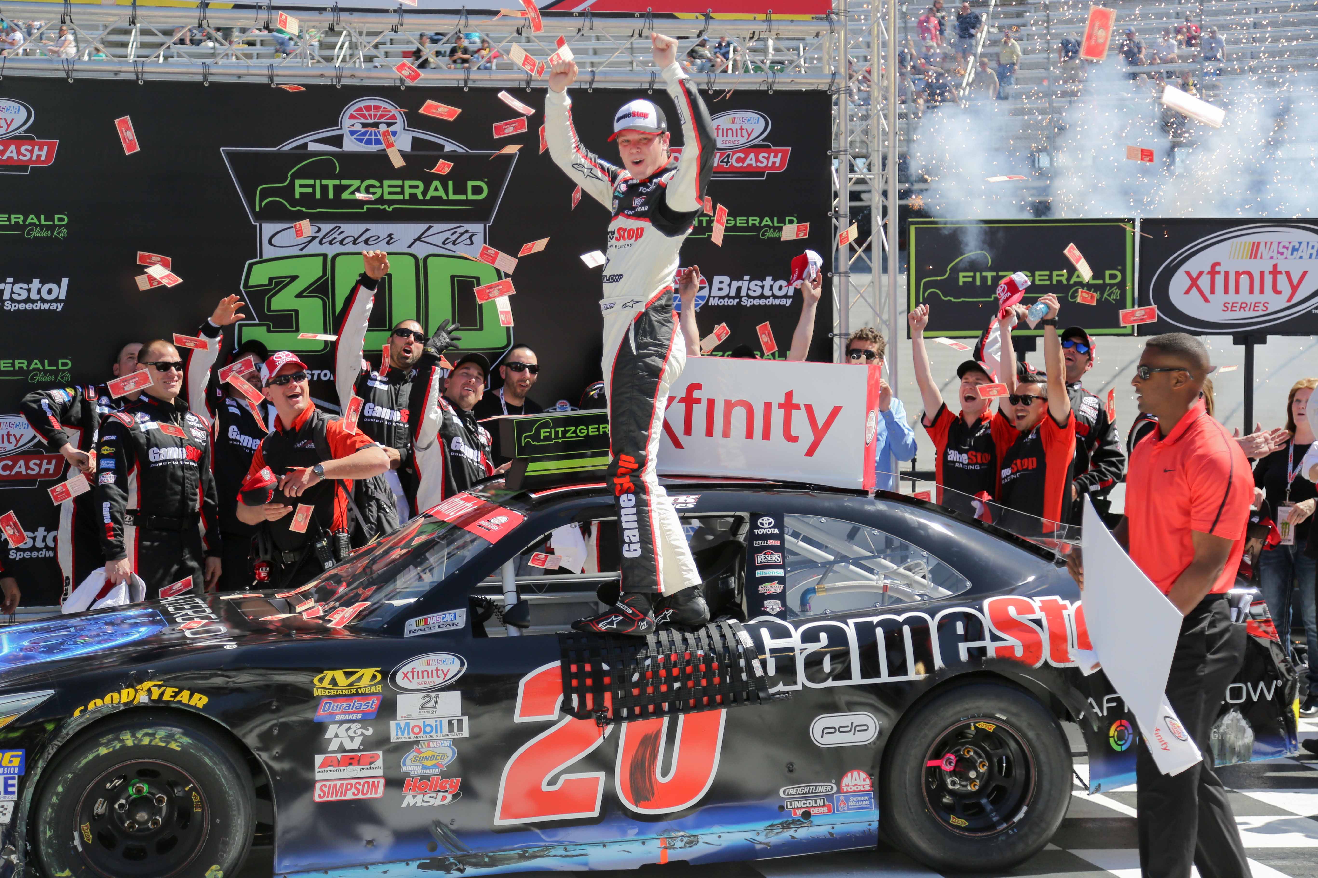 Erik Jones wins Xfinity race at Bristol | newscentermaine.com