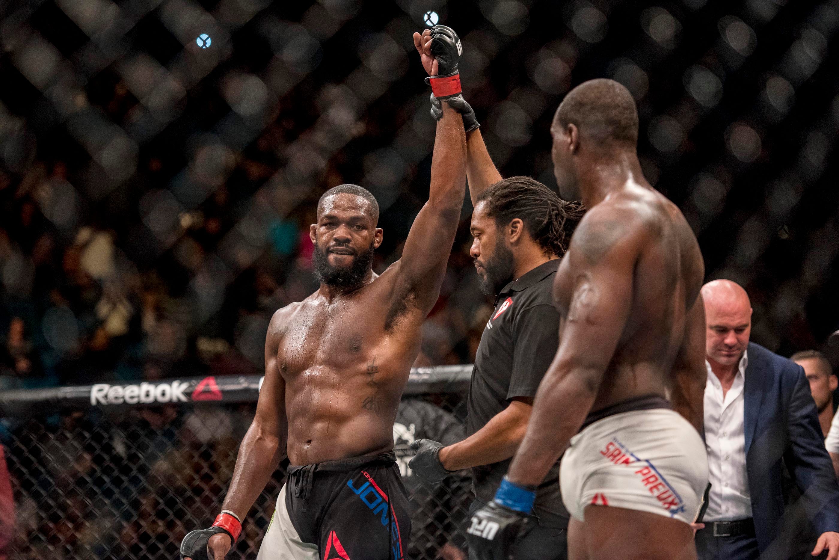 Jon Jones takes convincing decision over Ovince Saint Preux in return ...