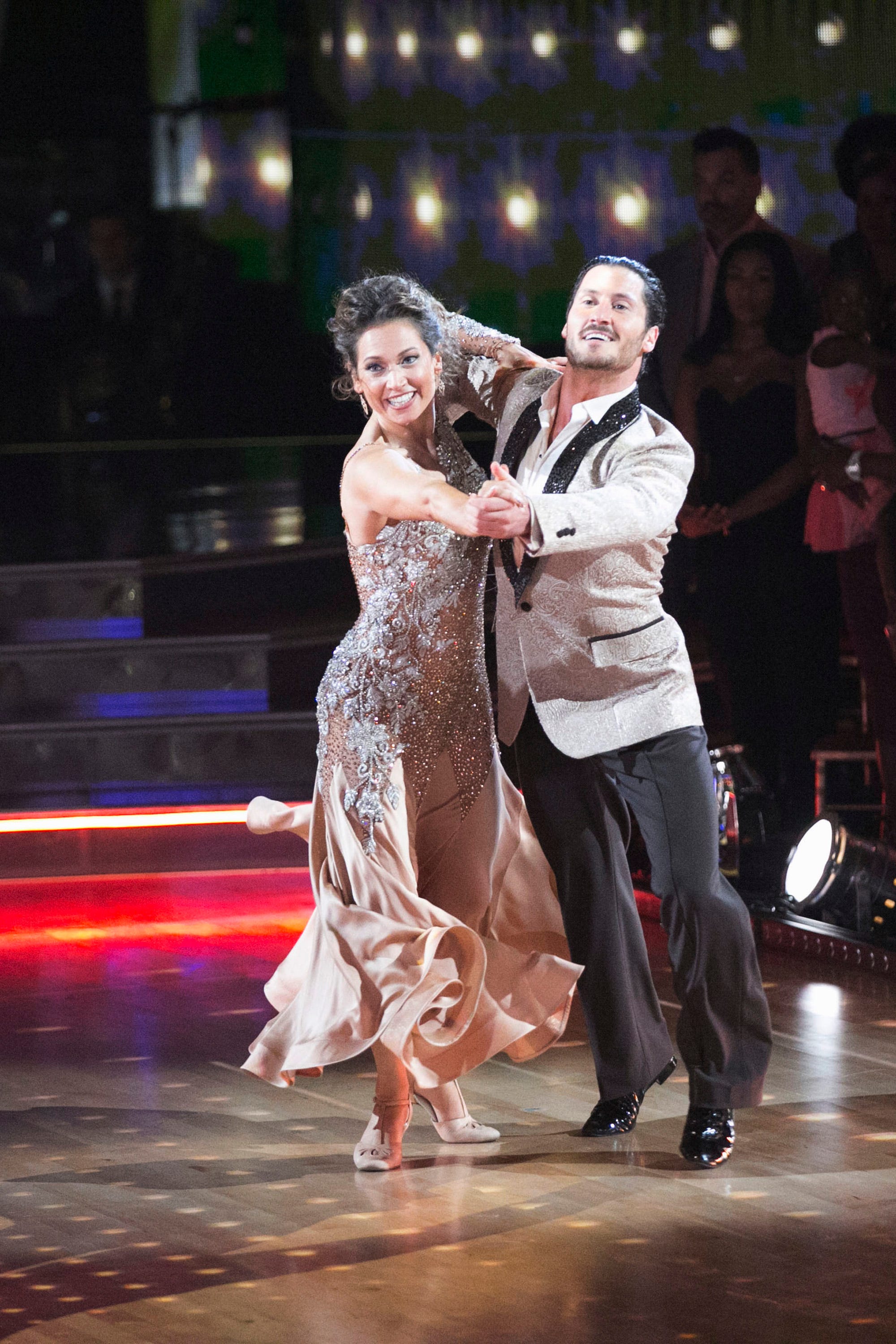 DiMarco, Zee and VanZant face off in ABC's 'Dancing' final | kgw.com