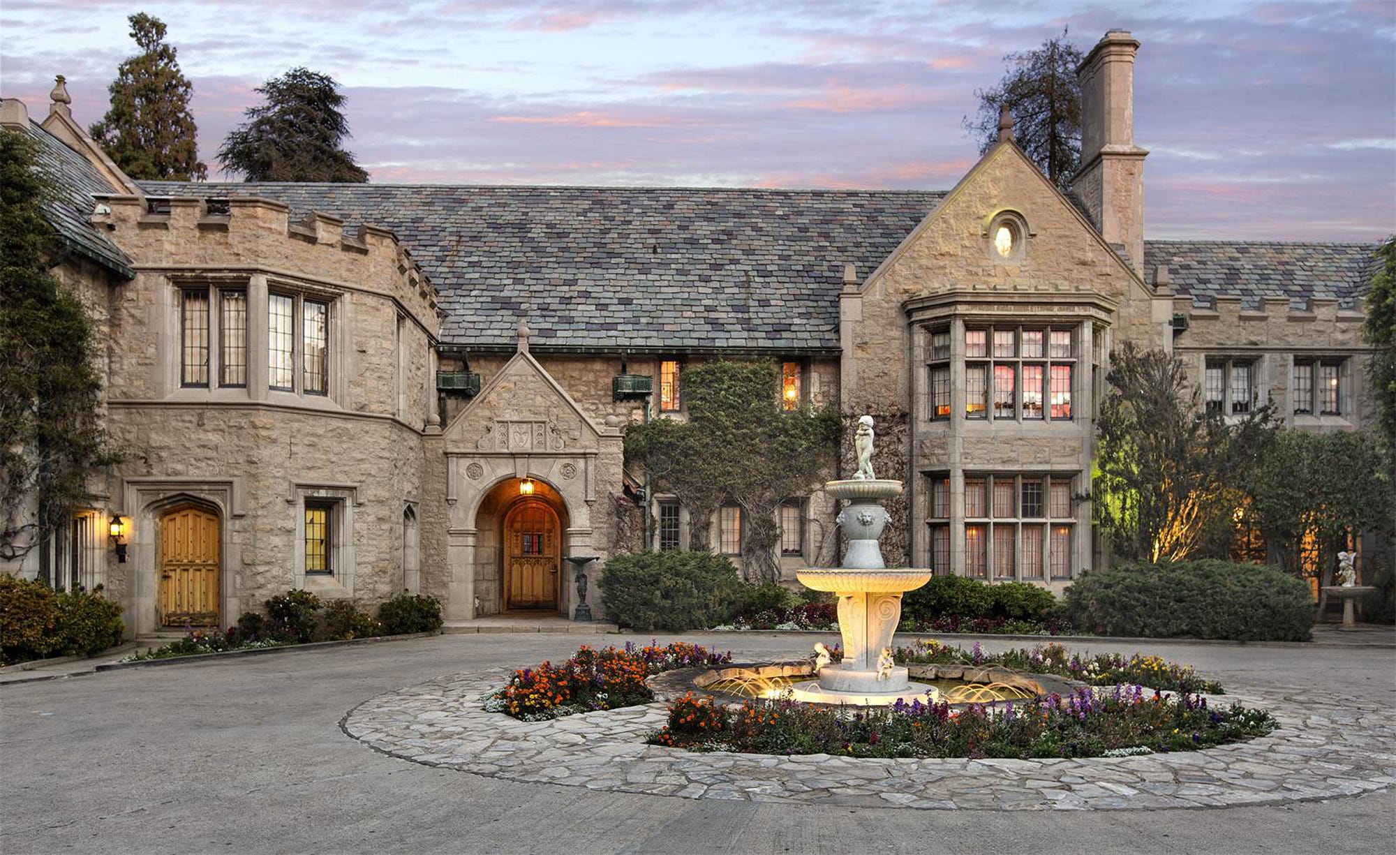 Playboy mansion sold to Twinkies owner | 11alive.com