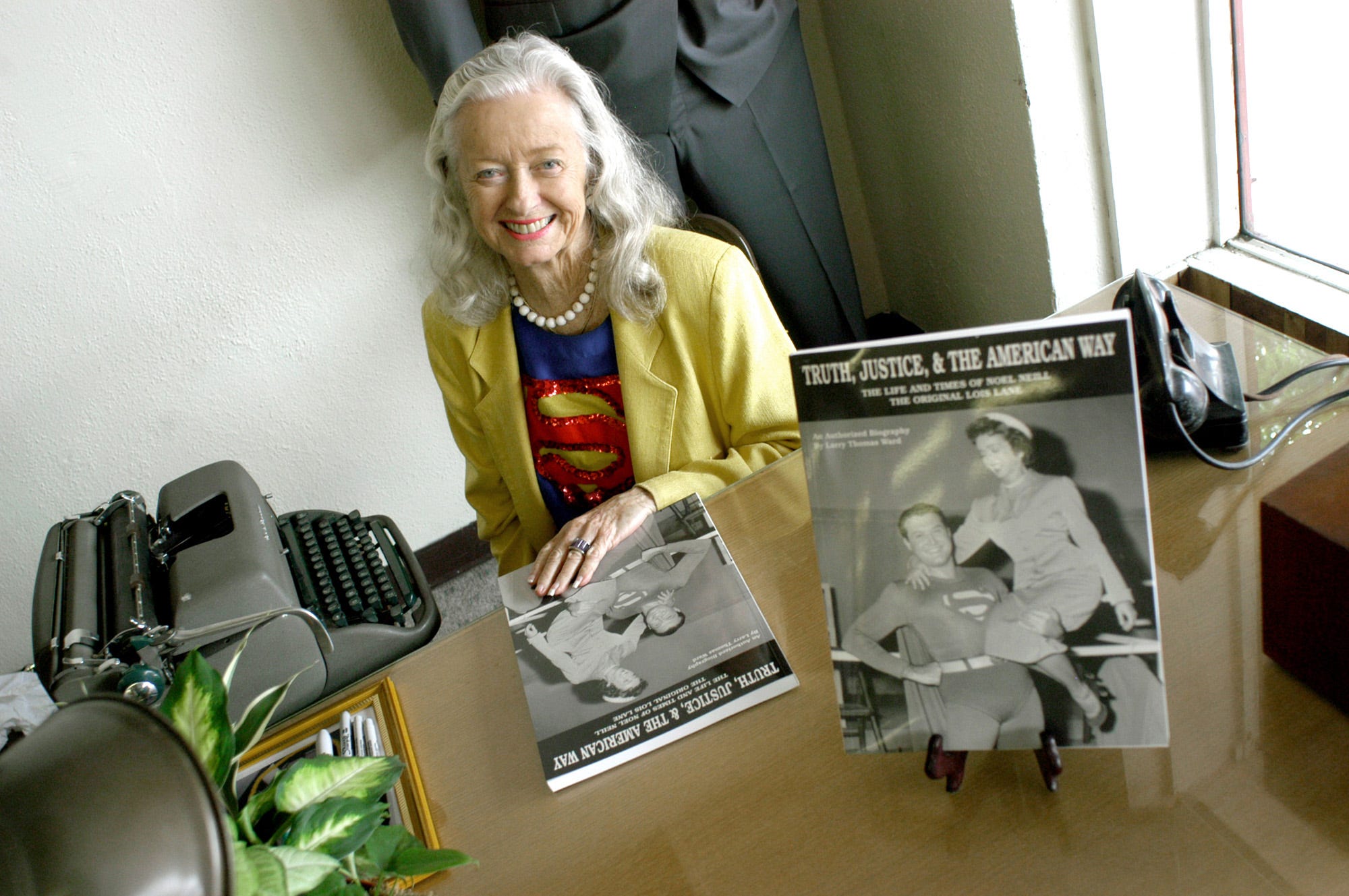 Original Lois Lane actress Noel Neill dies at 95 | 11alive.com