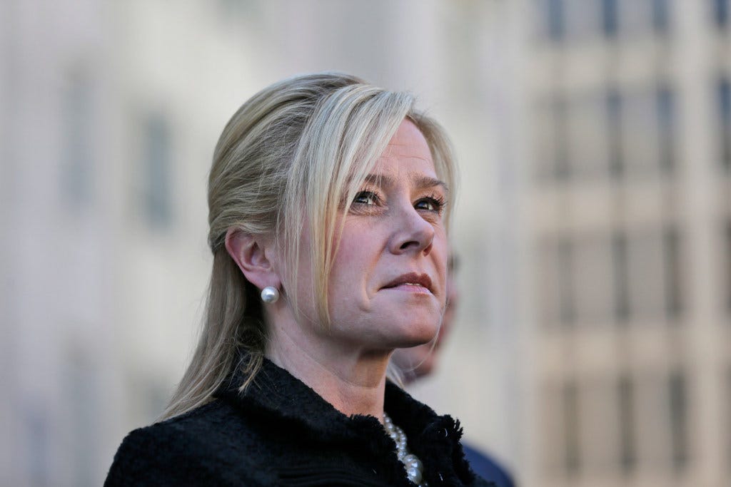 Judith Apple's Instagram, Twitter & Facebook on IDCrawl