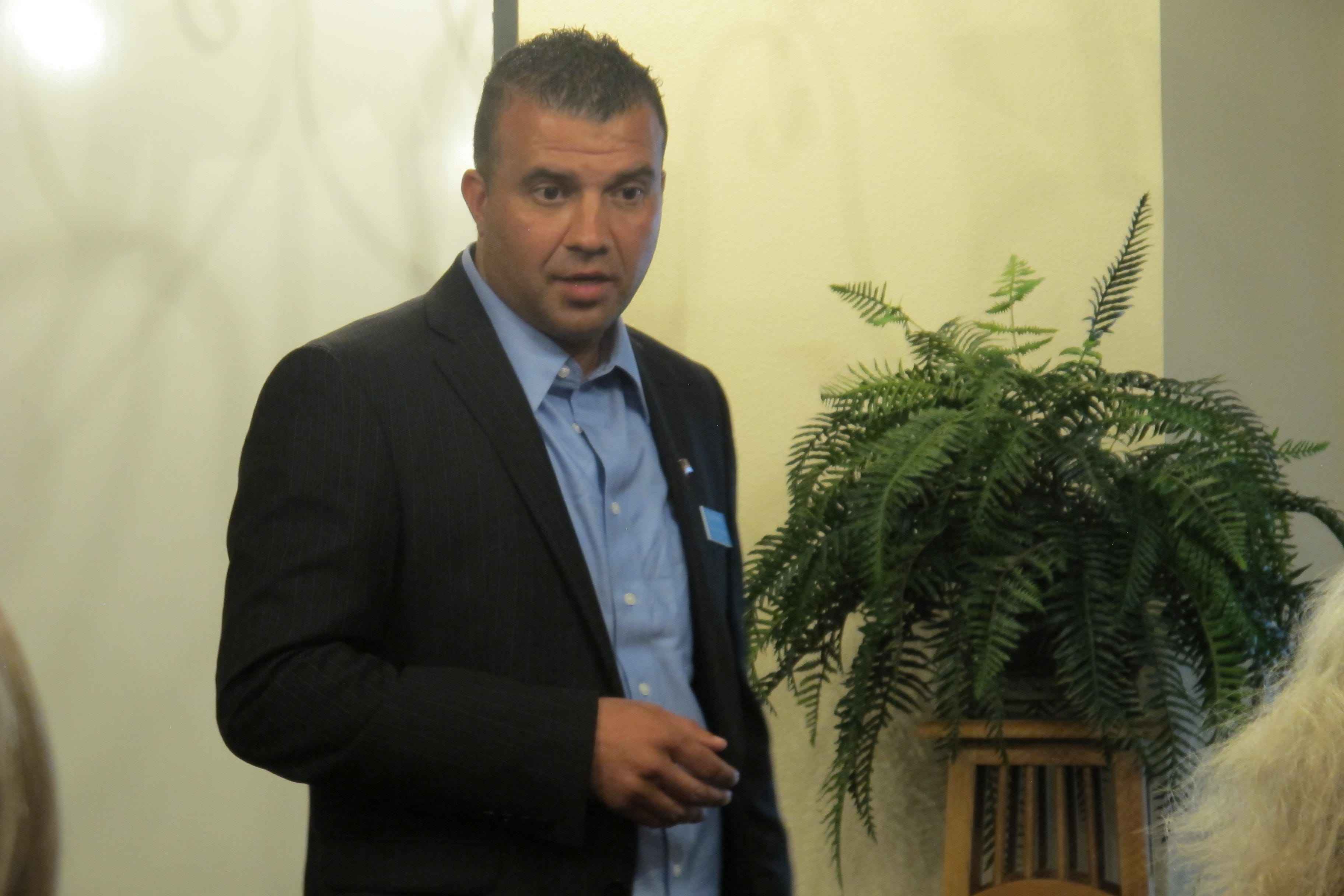 Senate hopeful Jesse Sbaih visits Mesquite – Utah Channel 3