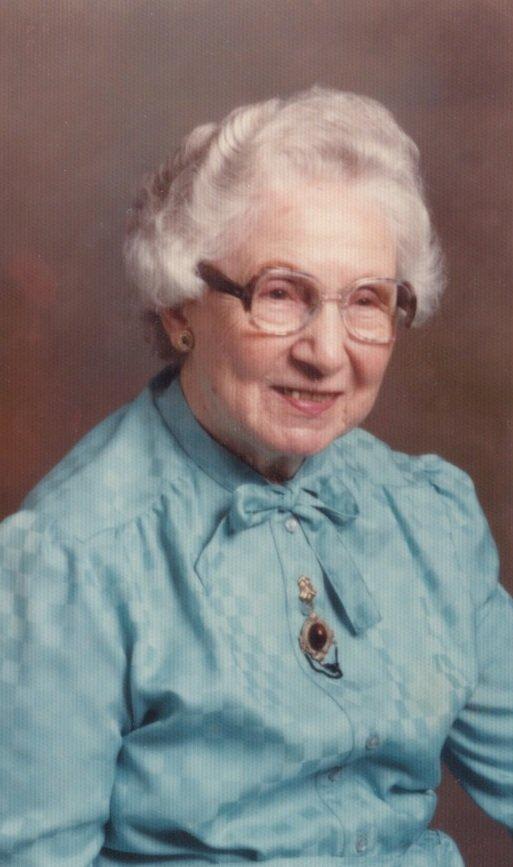 40 famous people from Iowa: Ashton Kutcher, Johnny Carson and more