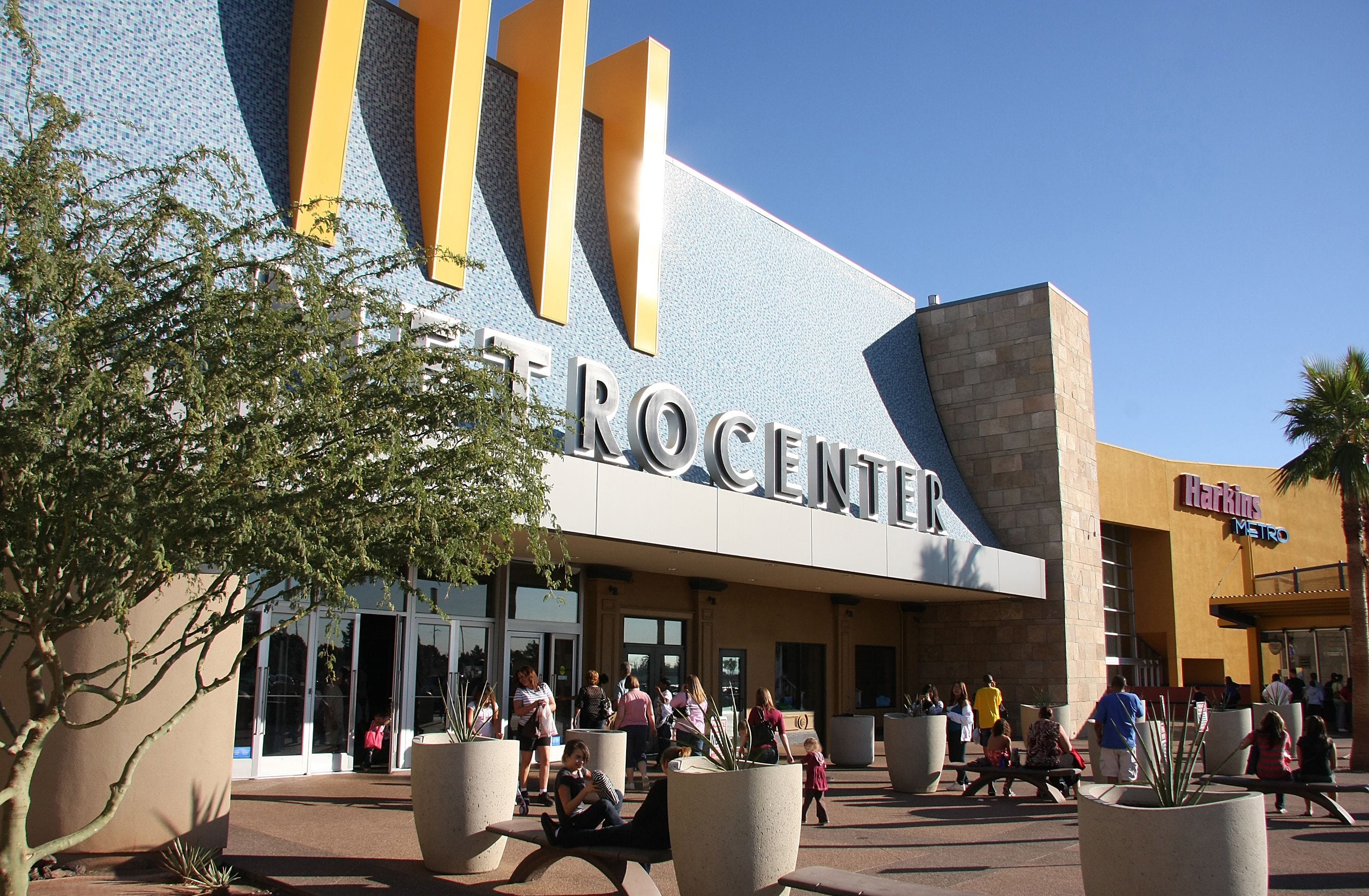 New Walmart Opens At Metrocenter Mall In Phoenix new-walmart-opens-at-metrocenter-mall-in-phoenix