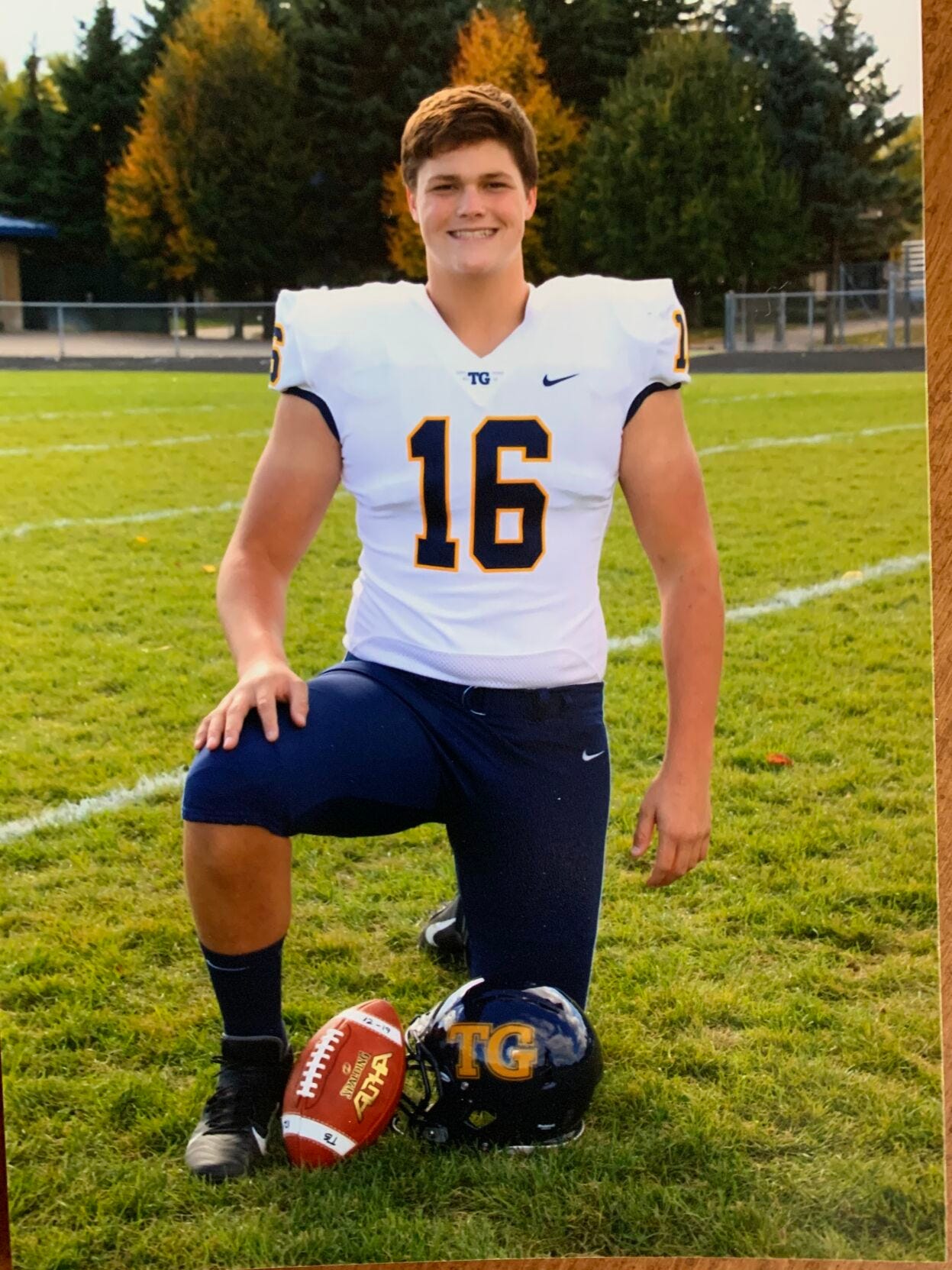 Notre Dame freshman offensive lineman Joe Alt