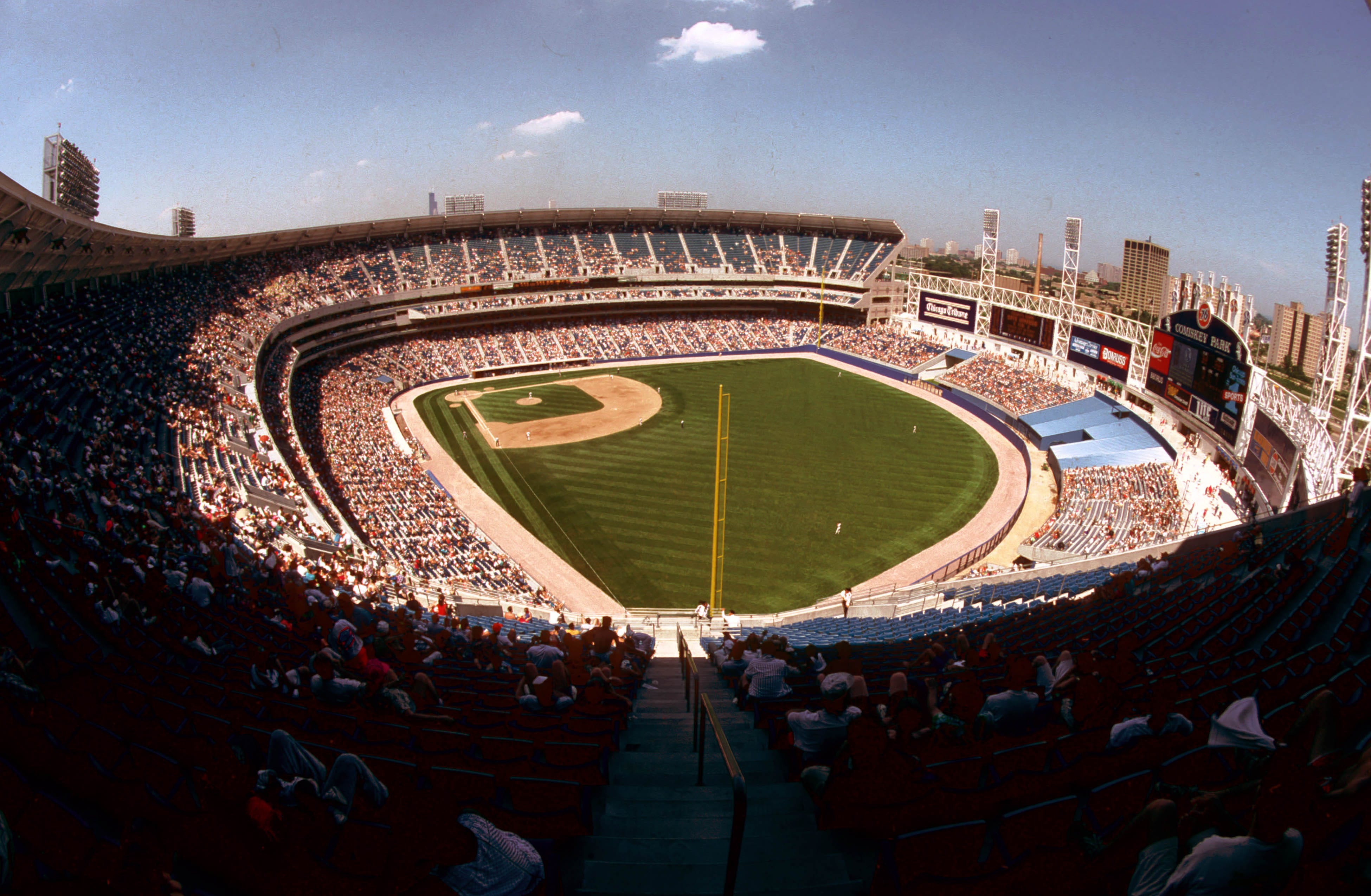 Column: New Comiskey Park opened 30 years ago today. Thank goodness the ...