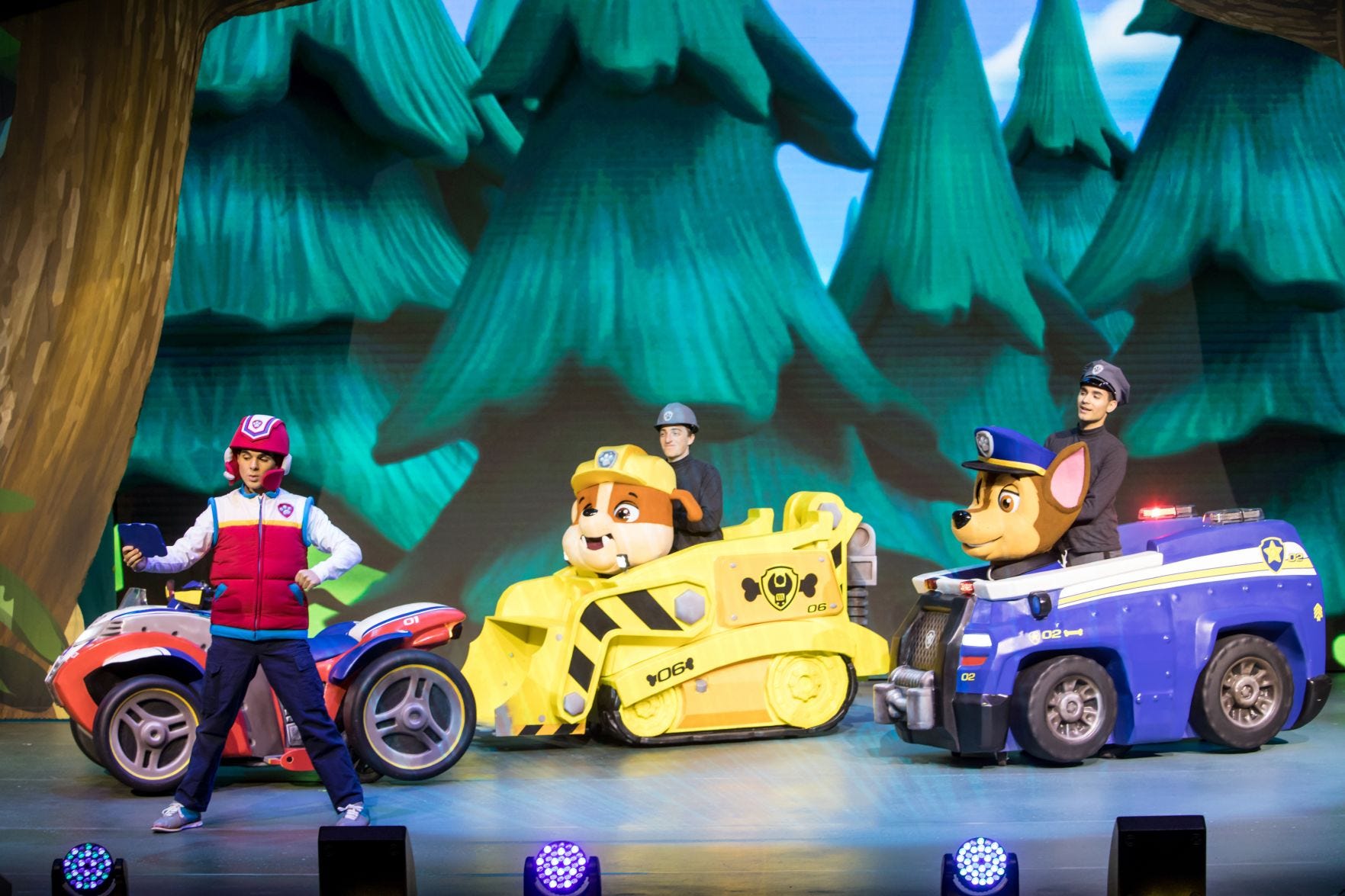 'Paw Patrol Live' a tail-wagging adventure in singing and dancing