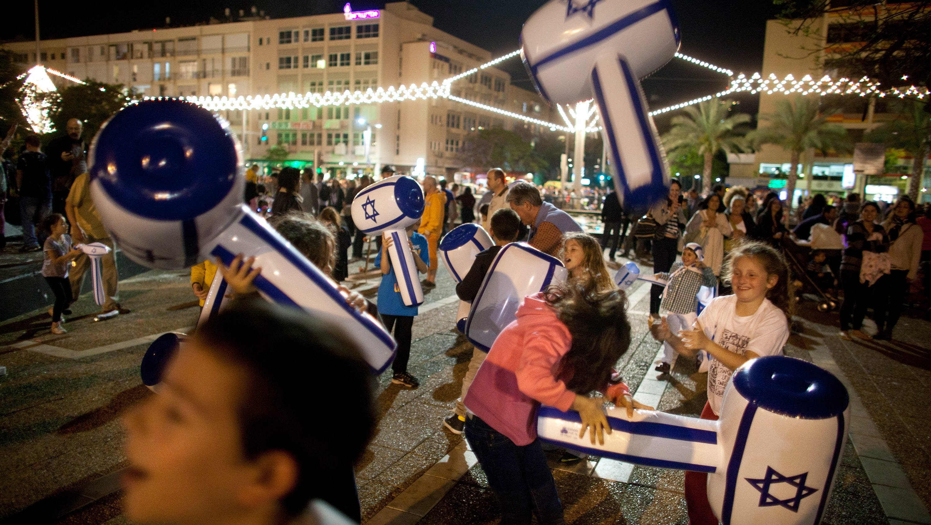 Israel celebrates independence