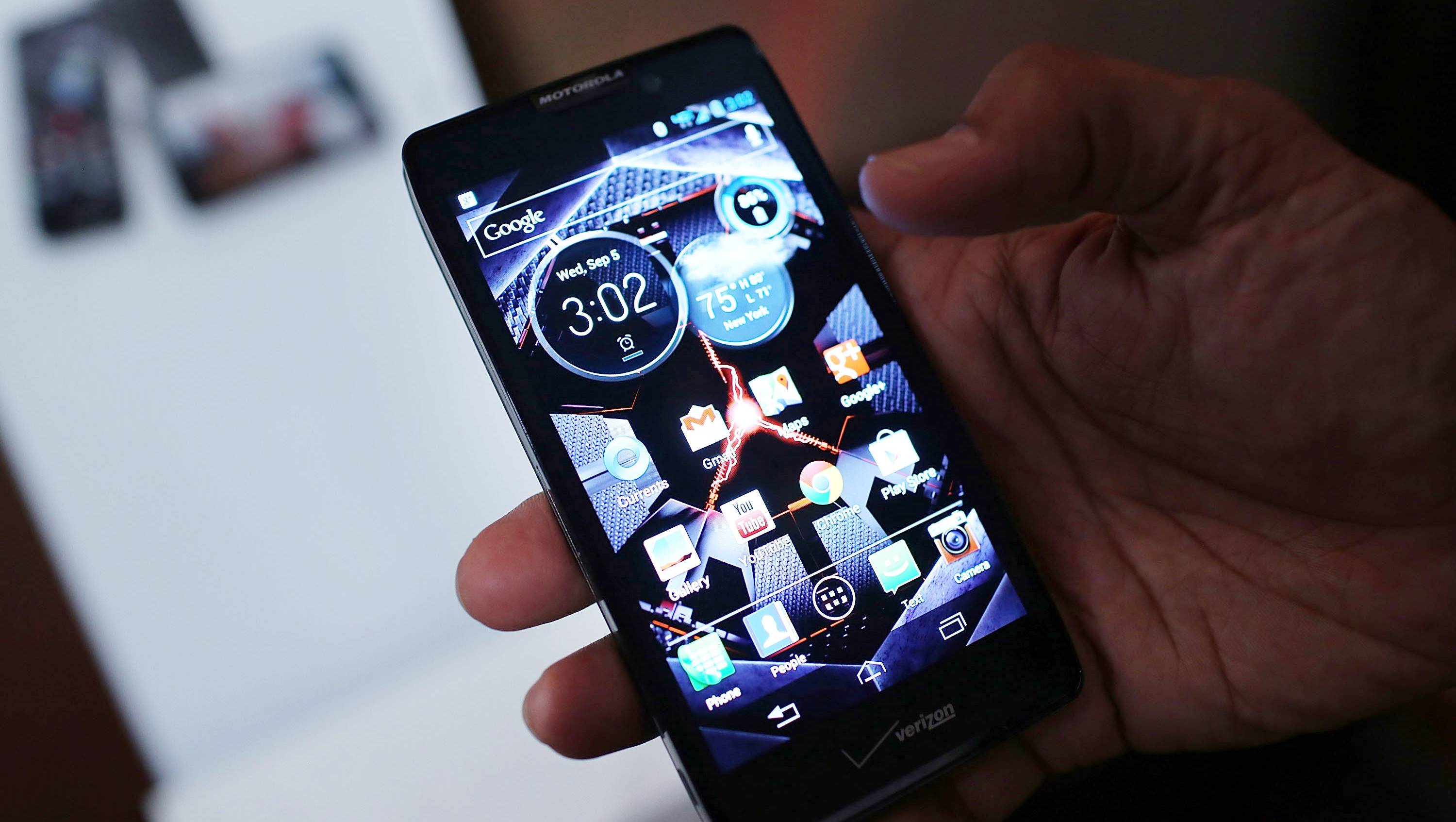 First look: New Razr phones are snappy, responsive