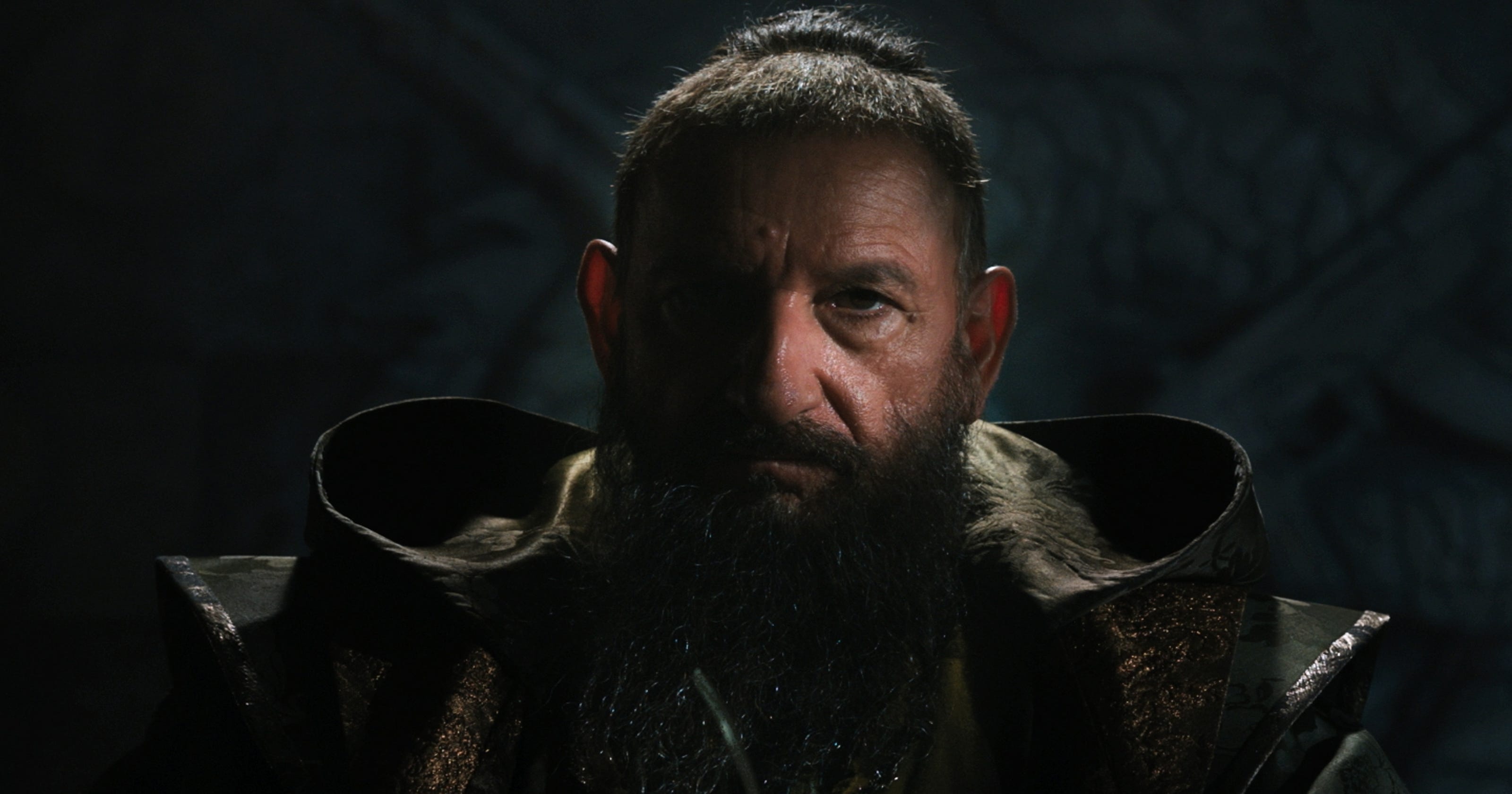 Ben Kingsley makes for a scary Mandarin in 'Iron Man 3'