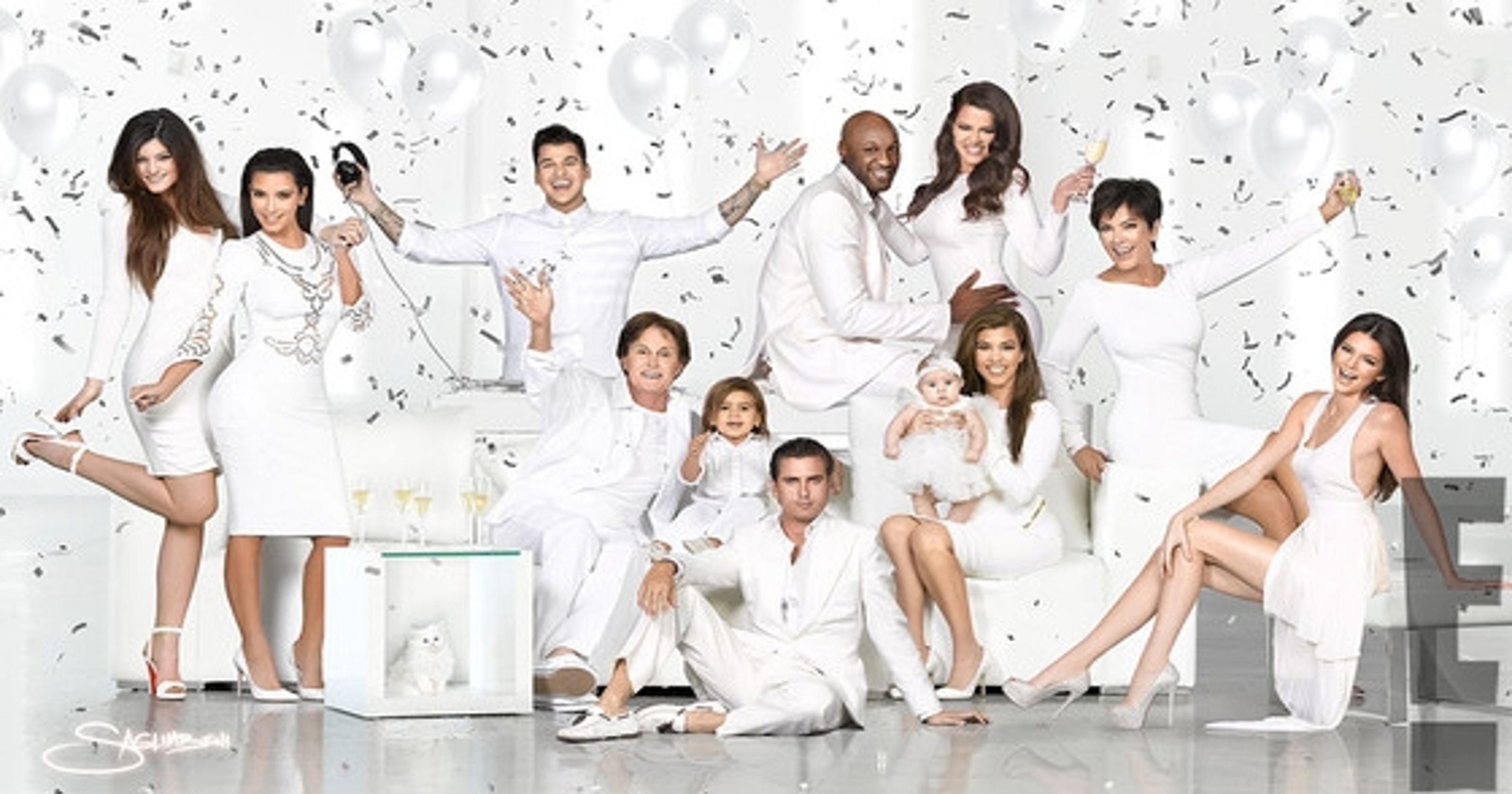 Kim unveils all-white Kardashian family Christmas card 2012