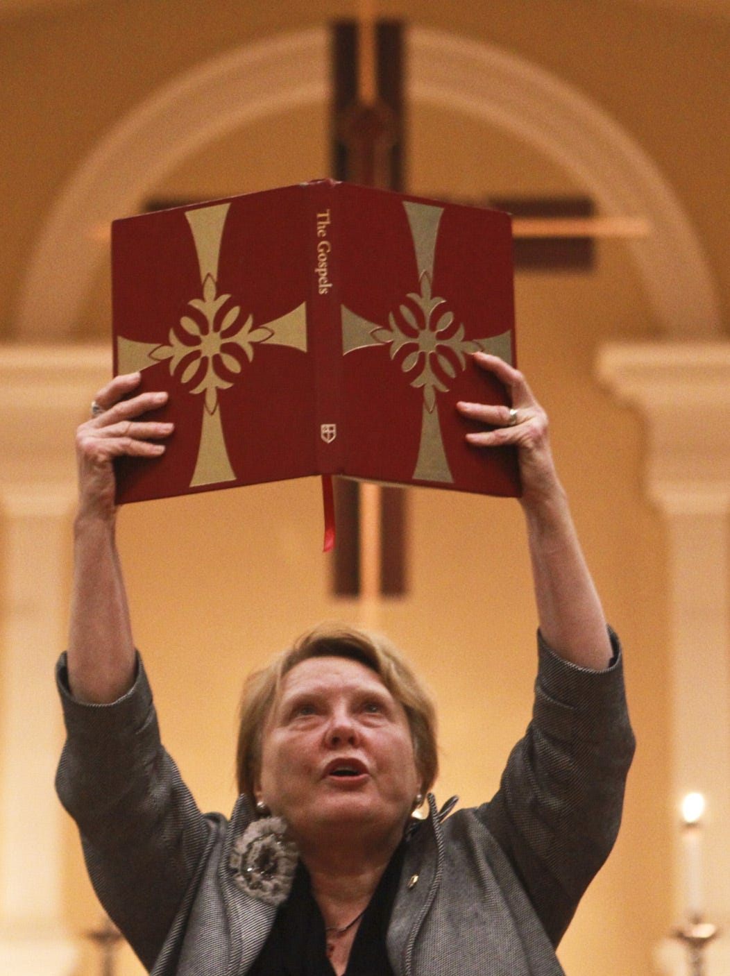 Blue Christmas services help with grieving during holidays