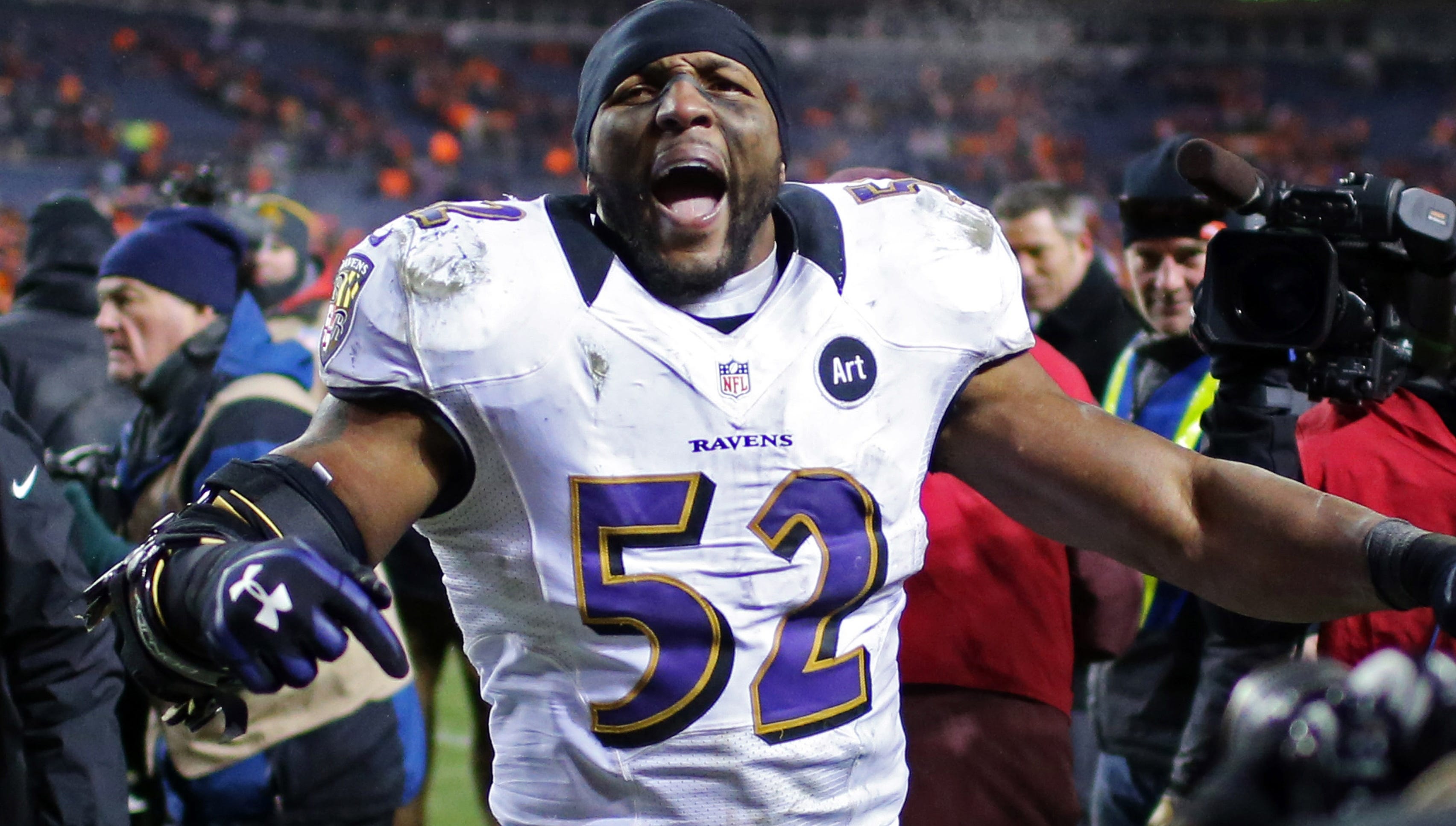 Ray Lewis' career marches on after upset