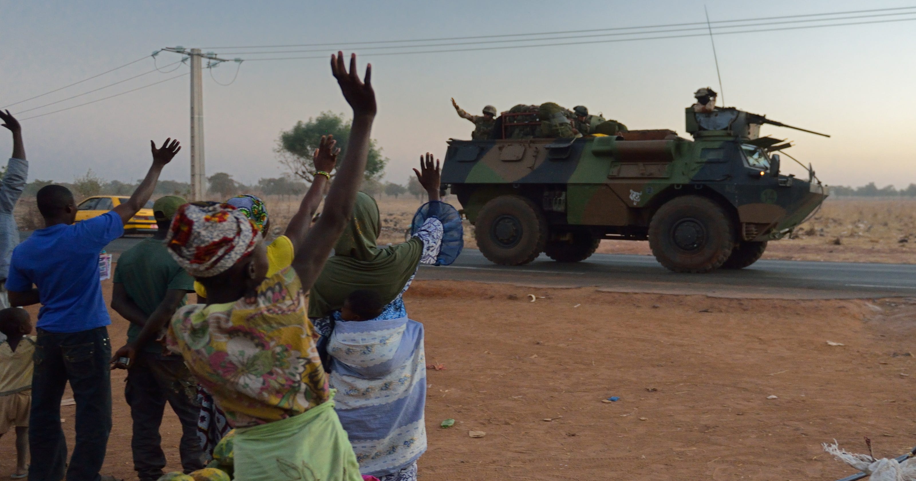 French troops to fight in Mali 'within hours'