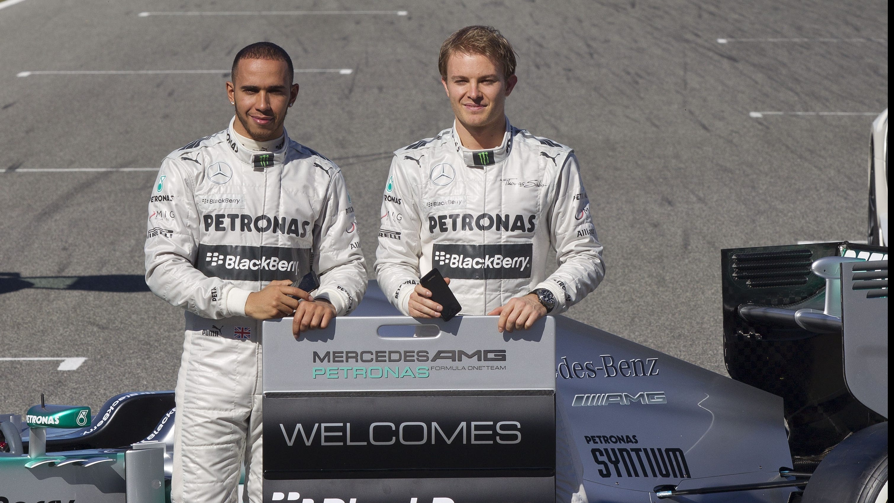 Mercedes F1 team counting on Hamilton and Rosberg