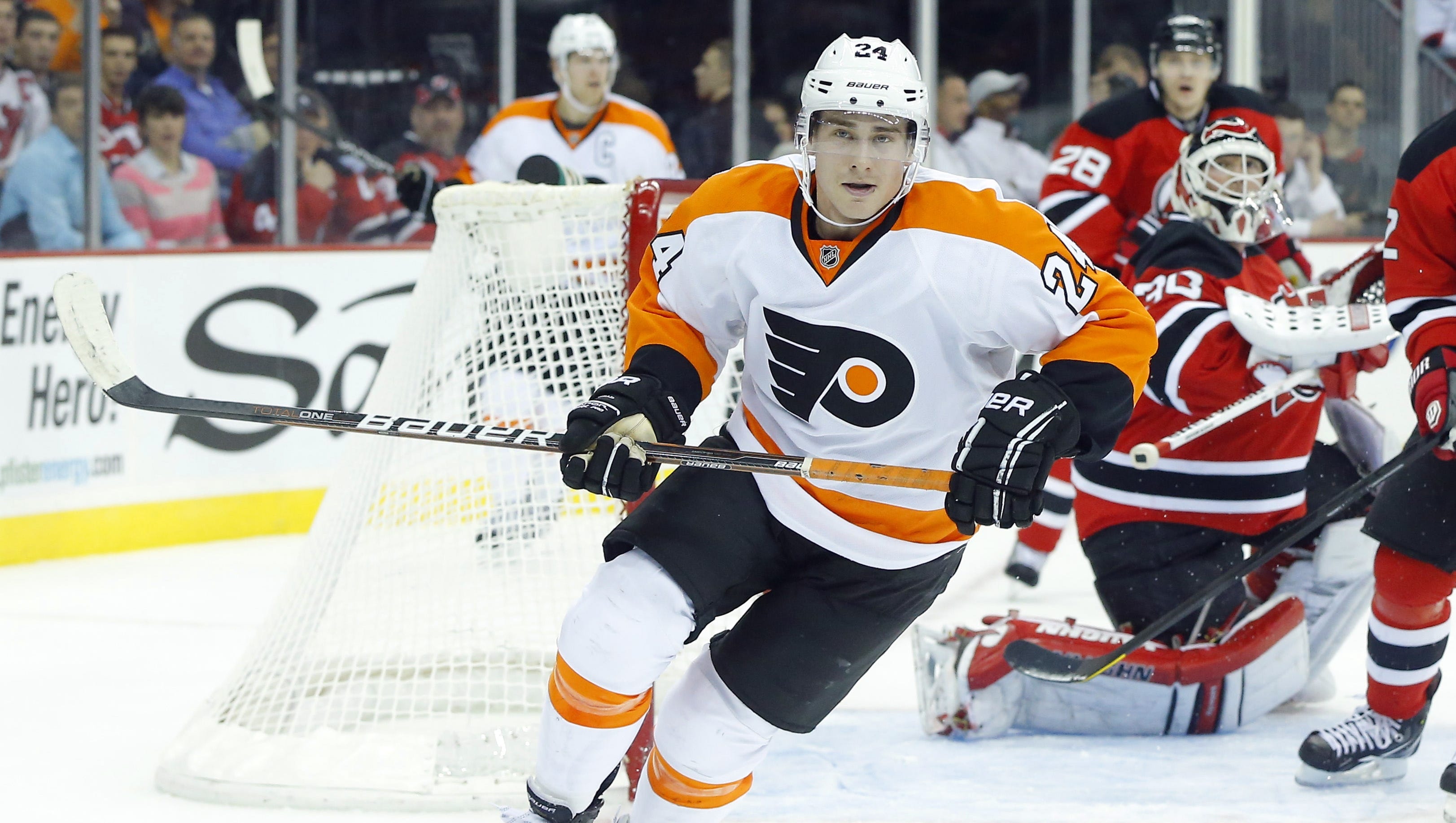 Flyers Read to miss 6 weeks with torn rib muscles