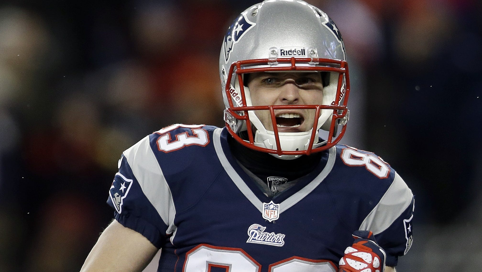 With Welker deal close, Patriots pass on franchise tag