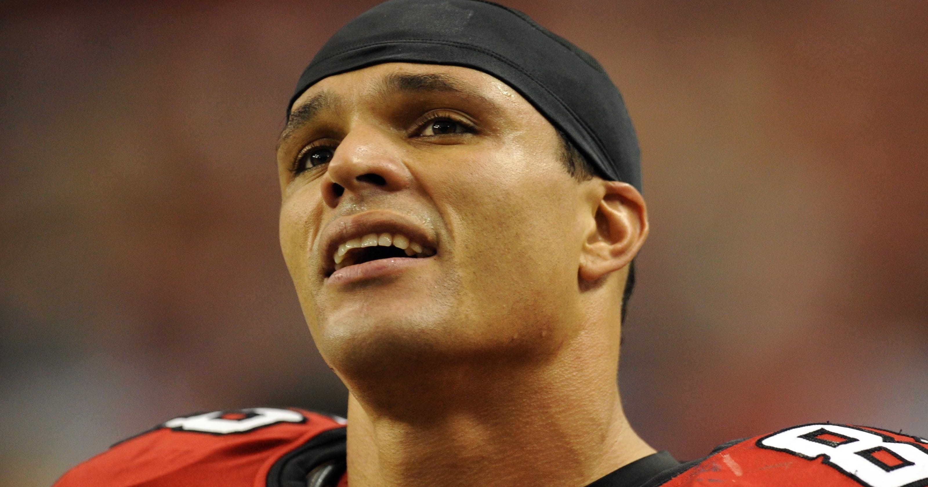 Tony Gonzalez likely to return to Falcons for 2013