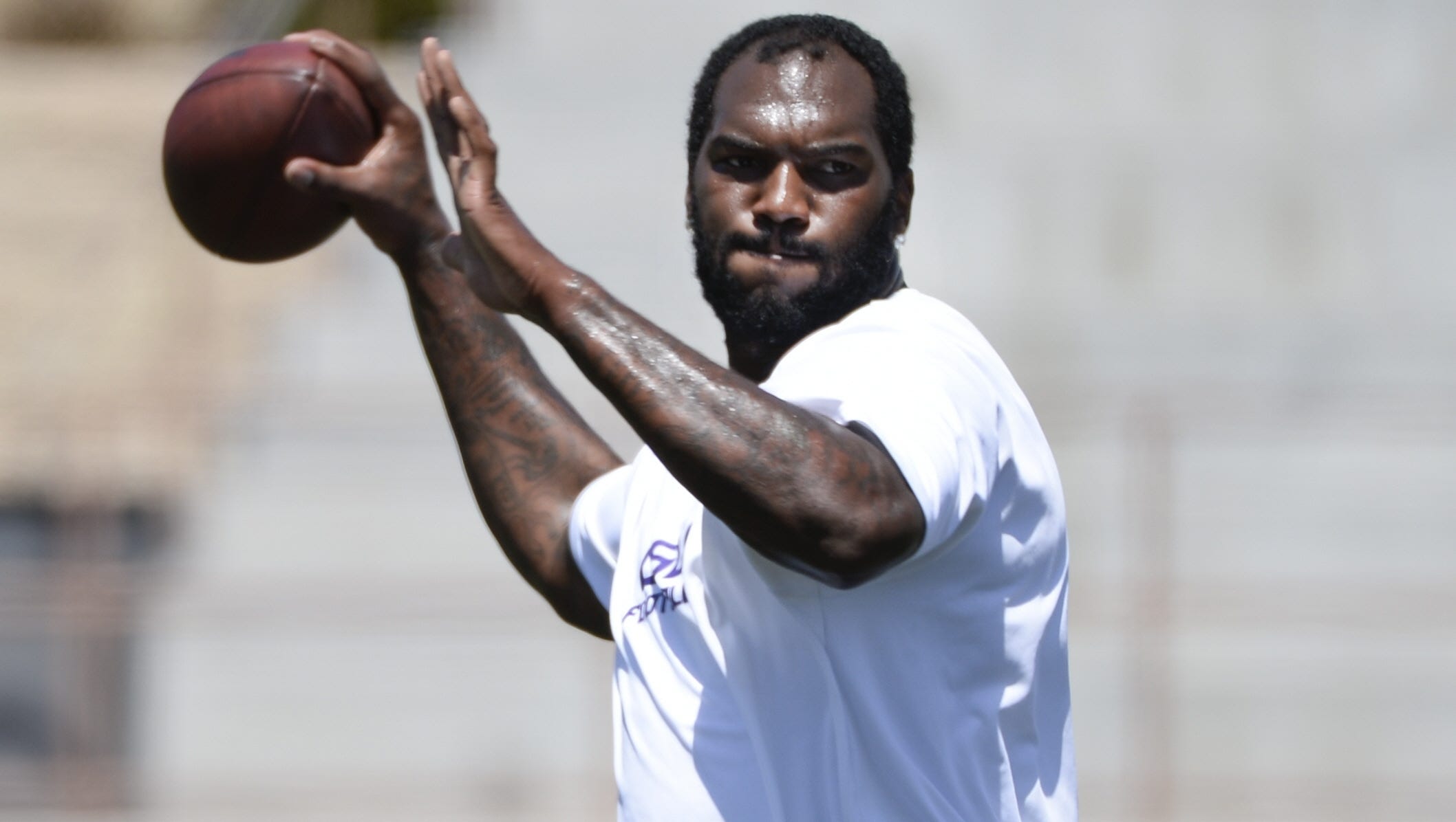 JaMarcus Russell gets tryout with Chicago Bears