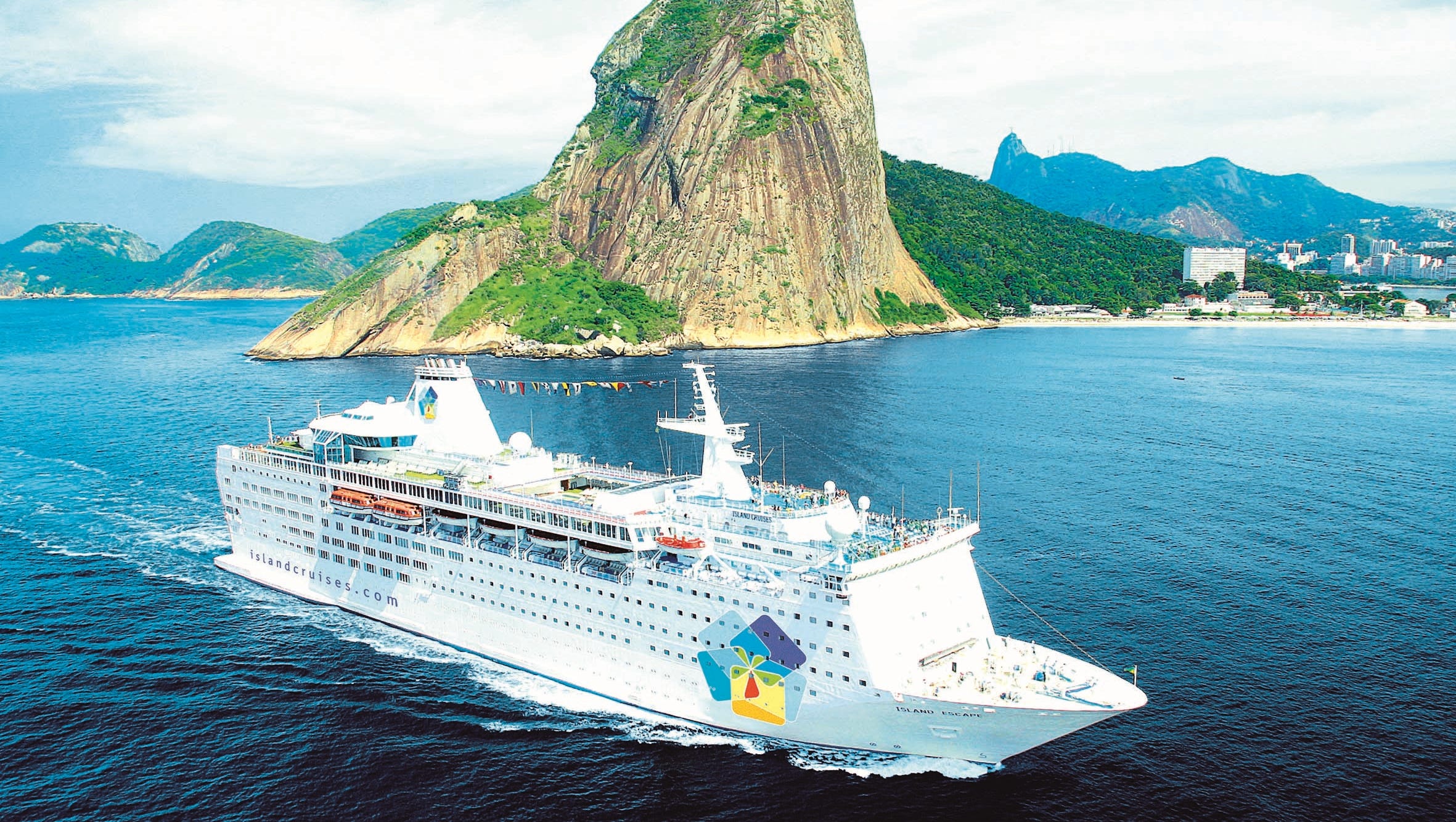 Report Man Charged With Tossing Wife From Cruise Ship