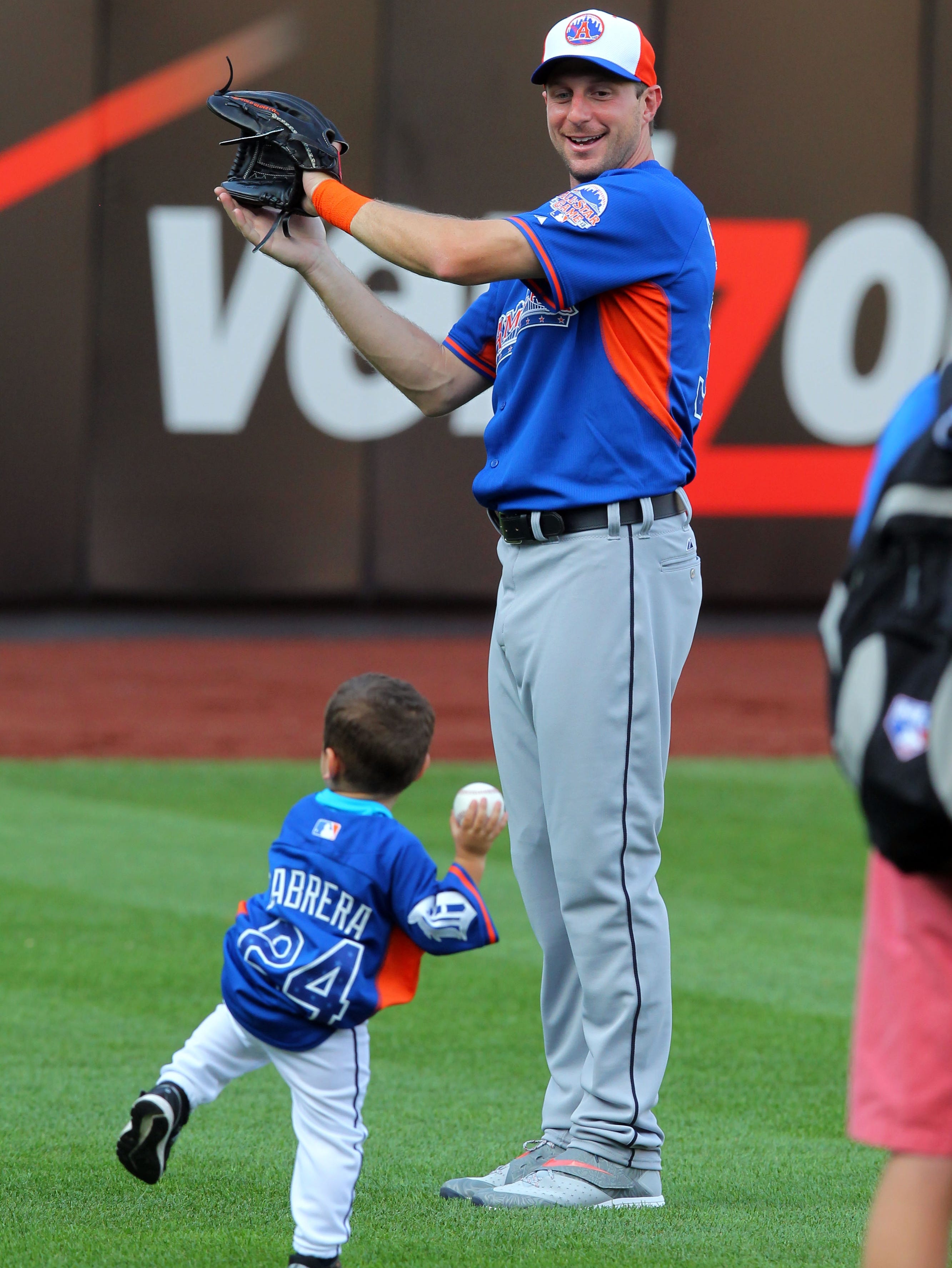 Max Scherzer, Mark McGwire share bond through tragedy