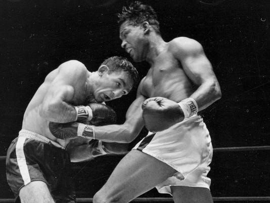Boxing Hall of Famer Carmen Basilio dies at age 85