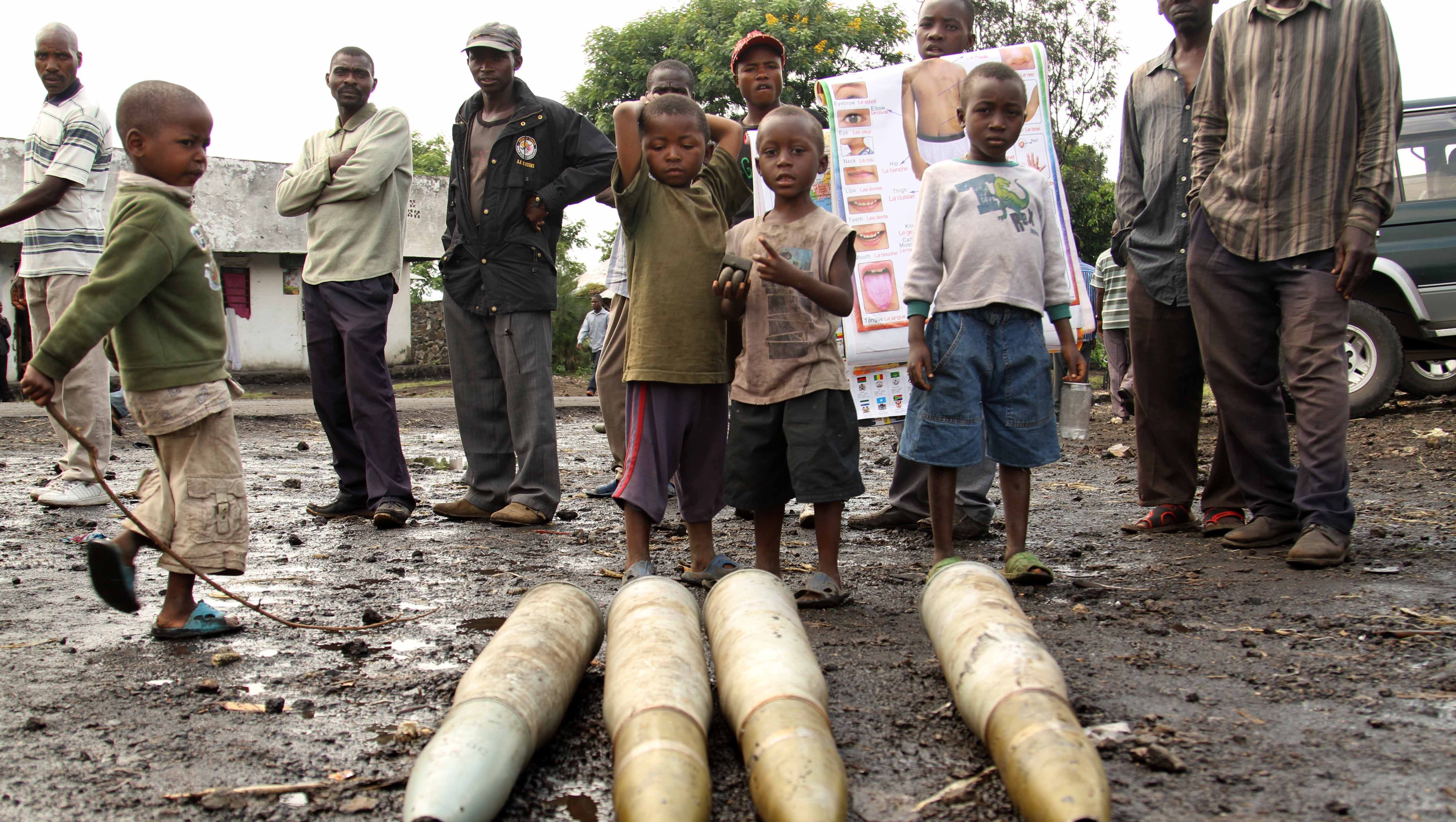 M23 rebels vow to take Congo, as troops defect