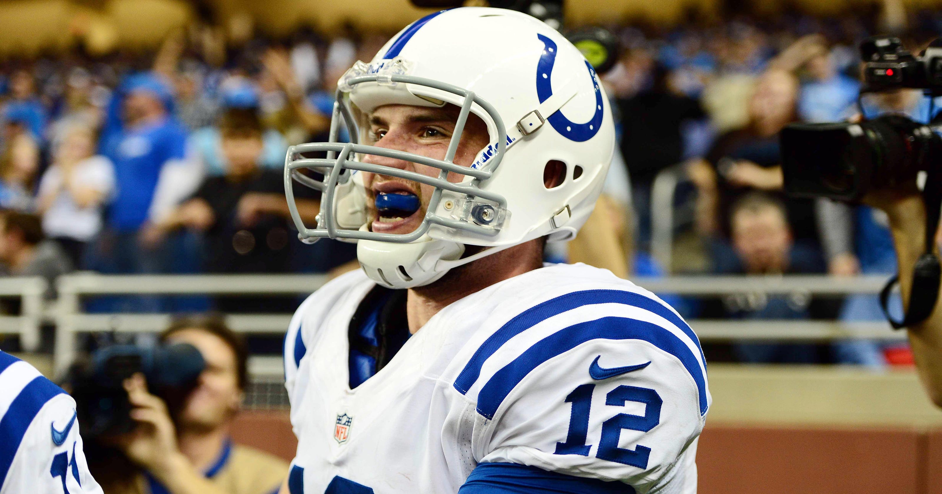 Andrew Luck's case for Rookie of the Year in one play (VIDEO)