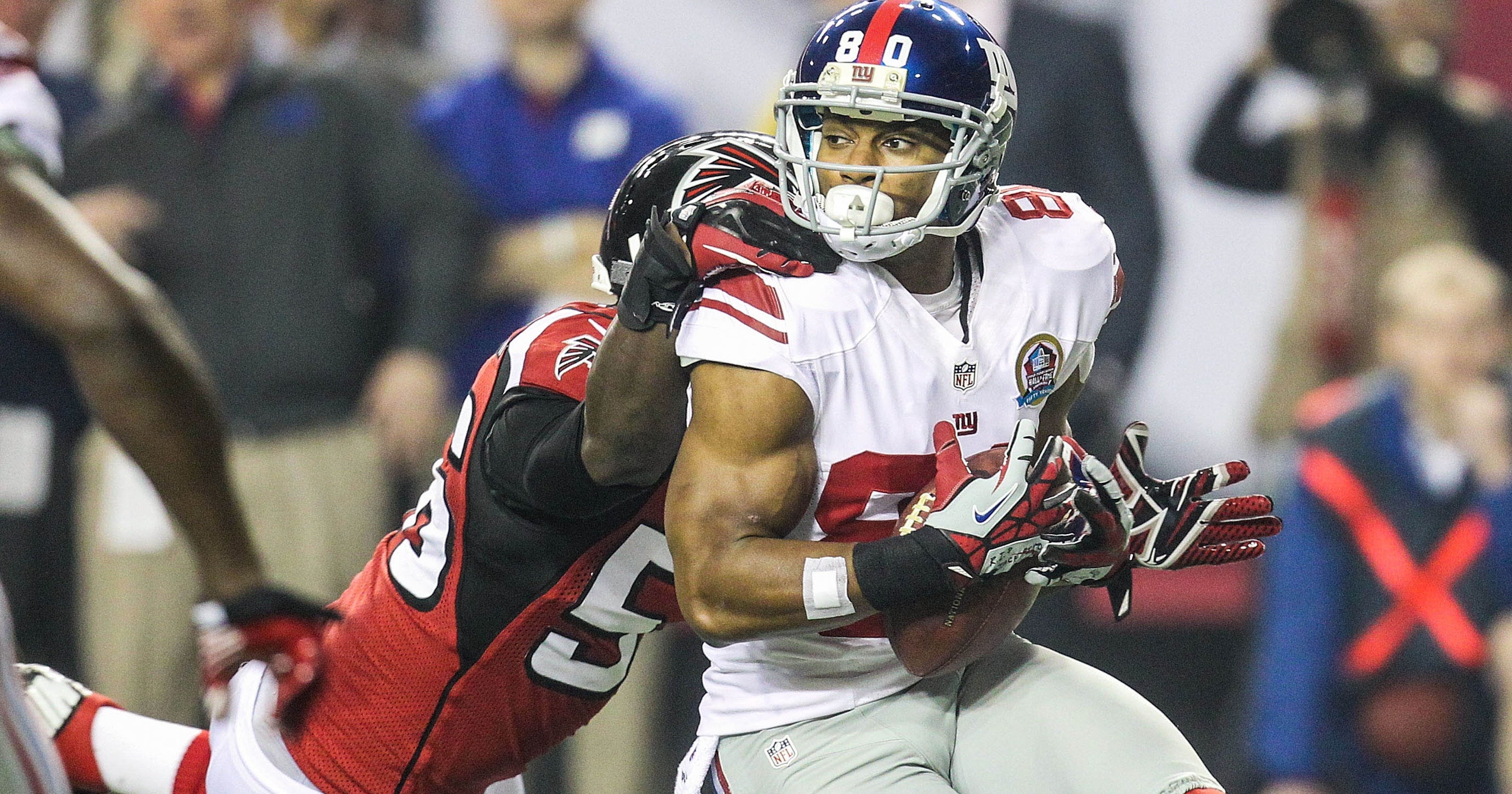 NFL won't fine Giants' Victor Cruz for cleats tribute