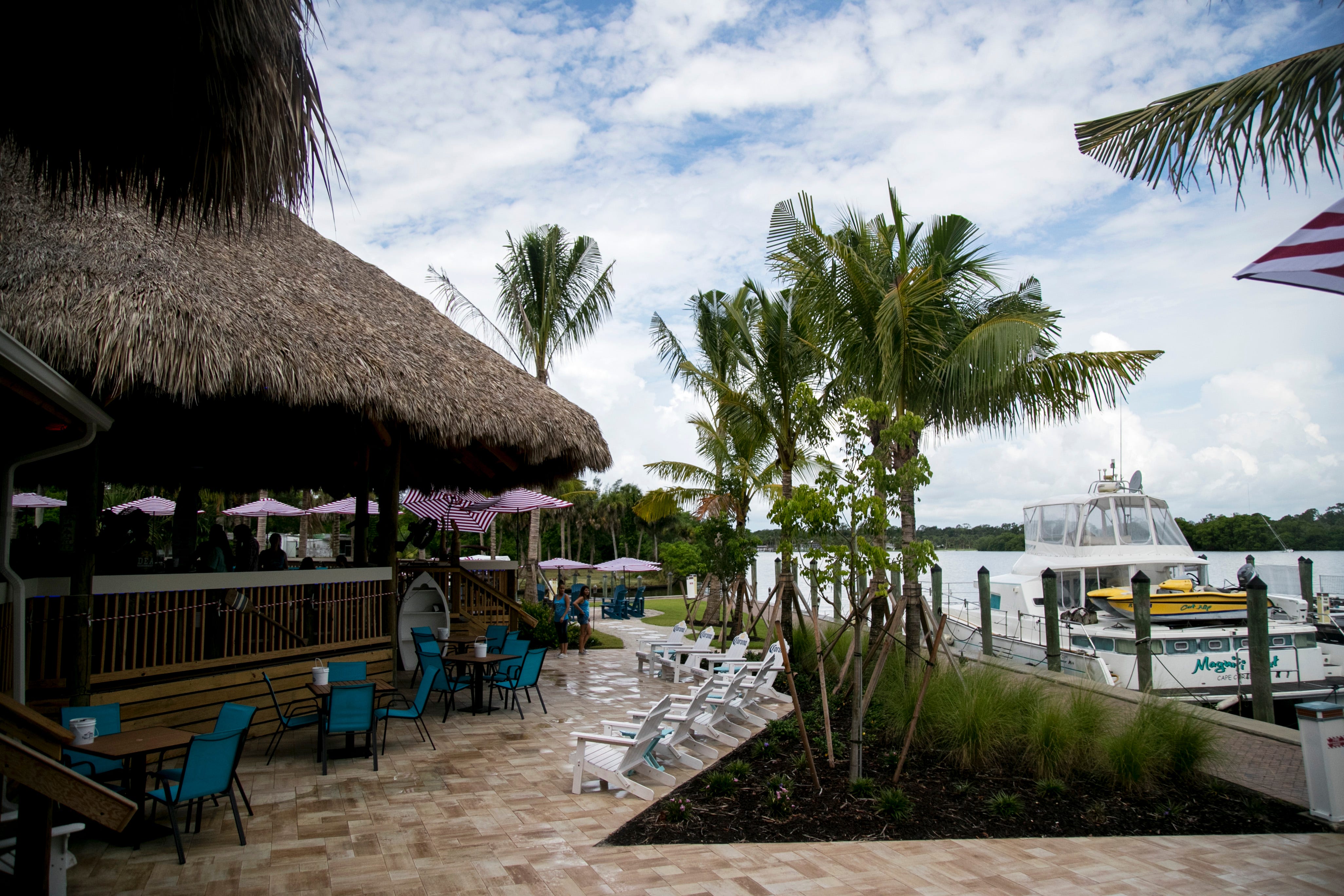 Fort Myers restaurants: The Boathouse, huge and waterfront, opens