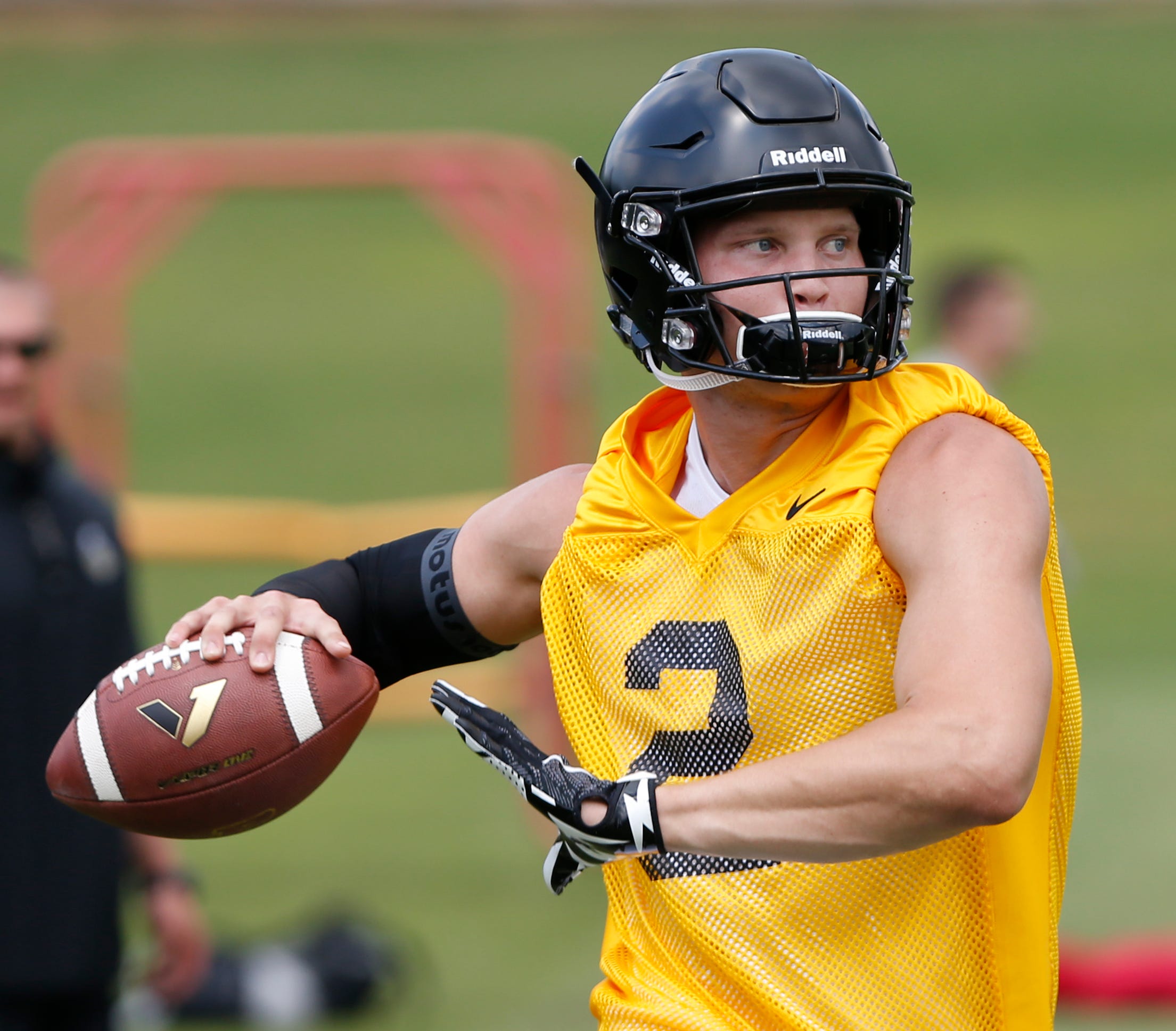 Purdue starting quarterback under wraps until Thursday
