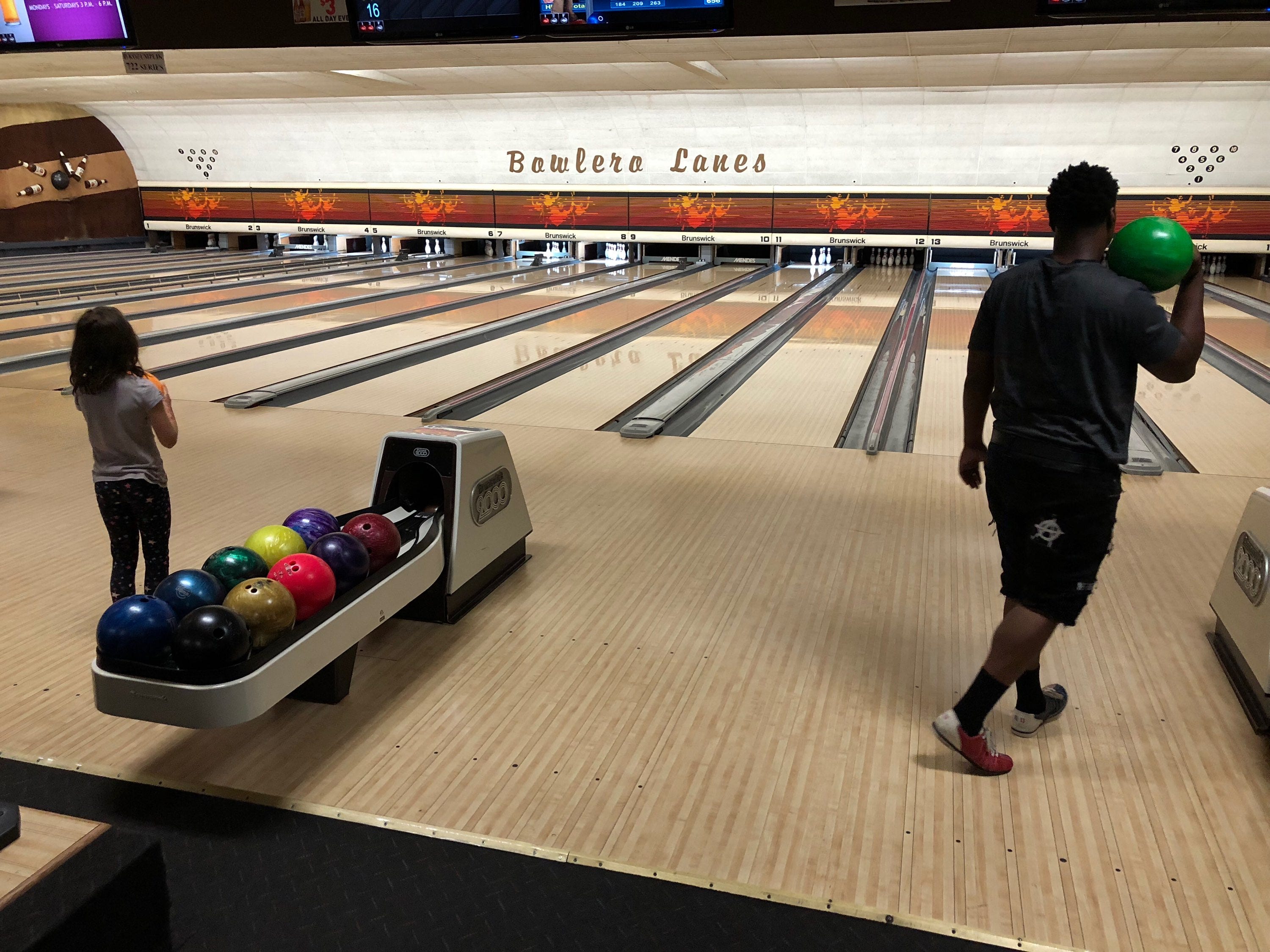 New owners to revive Bowlero Lanes to mid-century glory