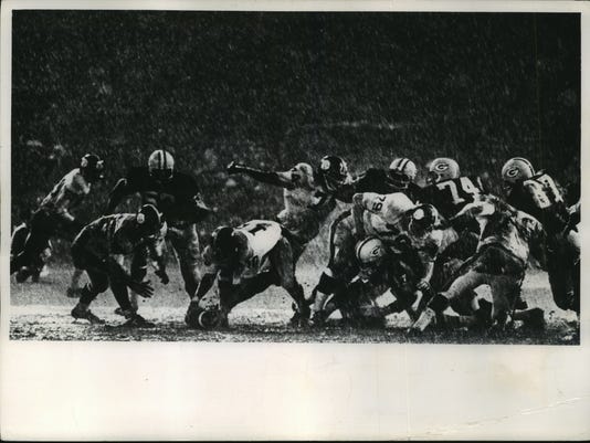 With Lombardi off the field, 1968 Packers battled age, rain at County ...